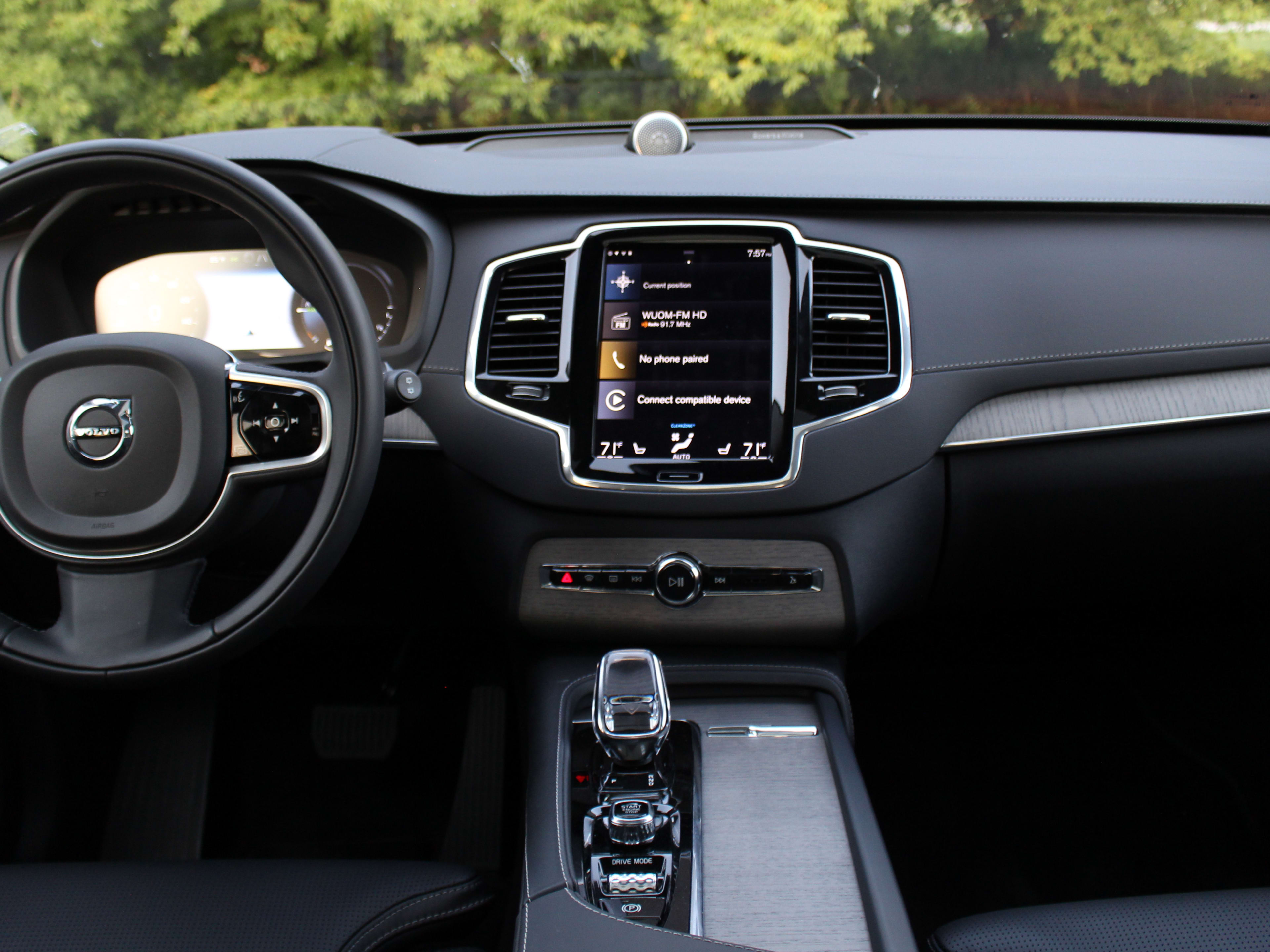 2020 Volvo XC90 Inscription Interior Driveway Test | A lesson in ...