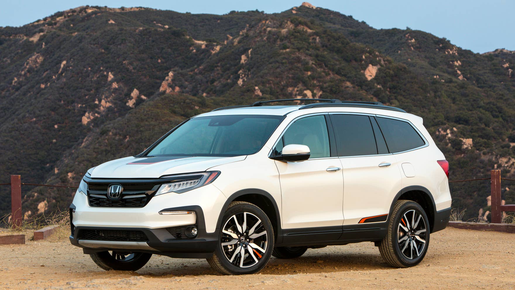 2020 Honda Pilot Review & Buying Guide | More capable than cool - Autoblog
