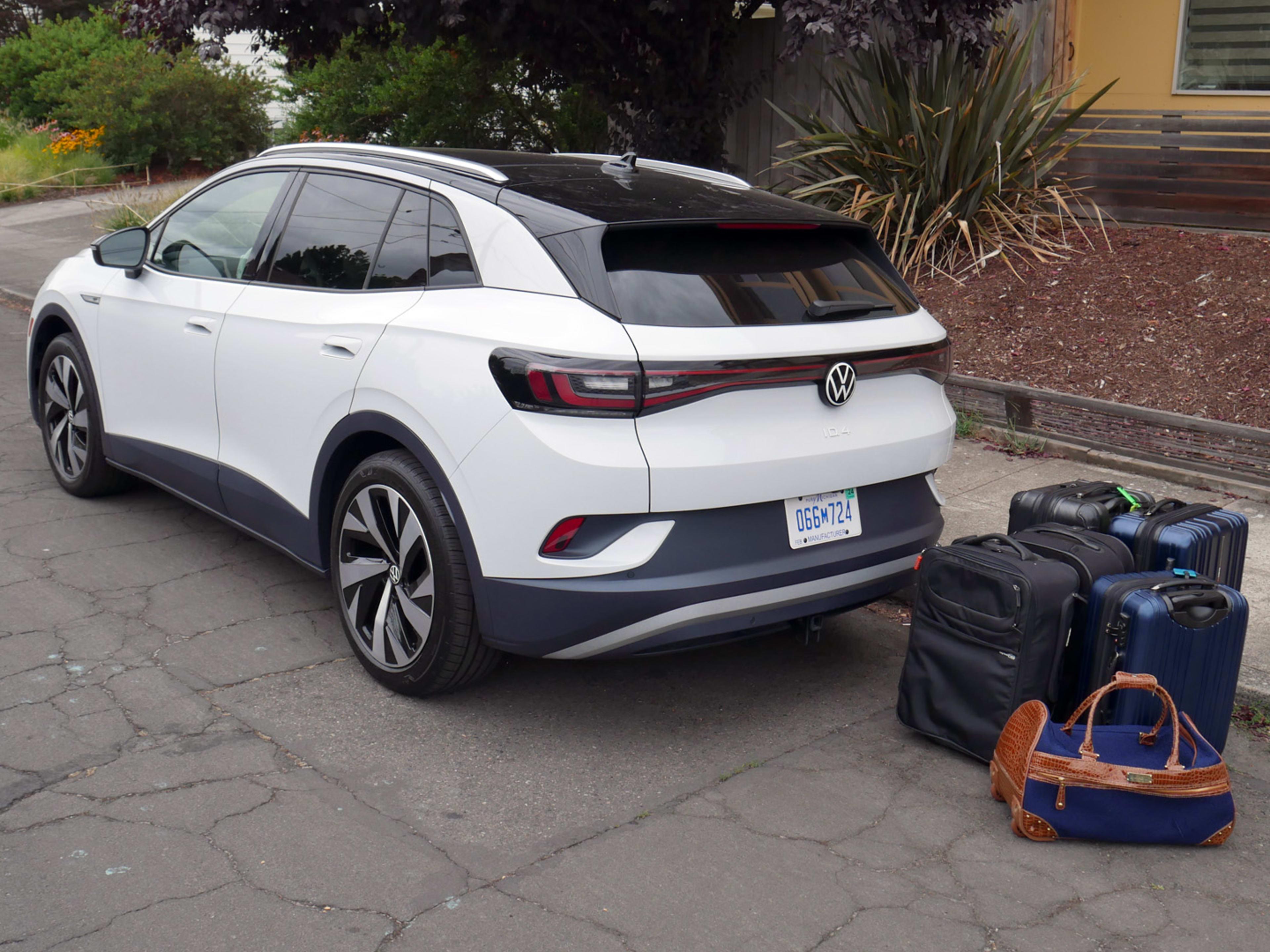 Volkswagen ID.4 Luggage Test | How much cargo space? - Autoblog