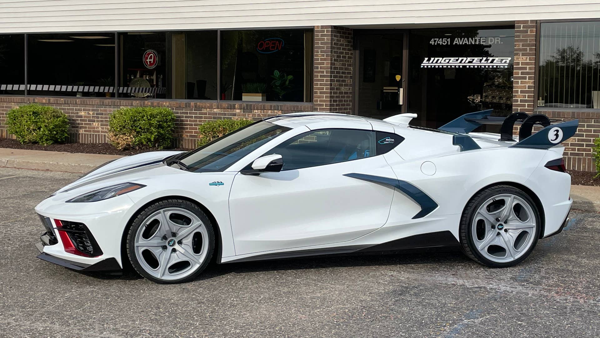Lingenfelter's 60th Anniversary Cunningham Corvette looks cool, sounds ...