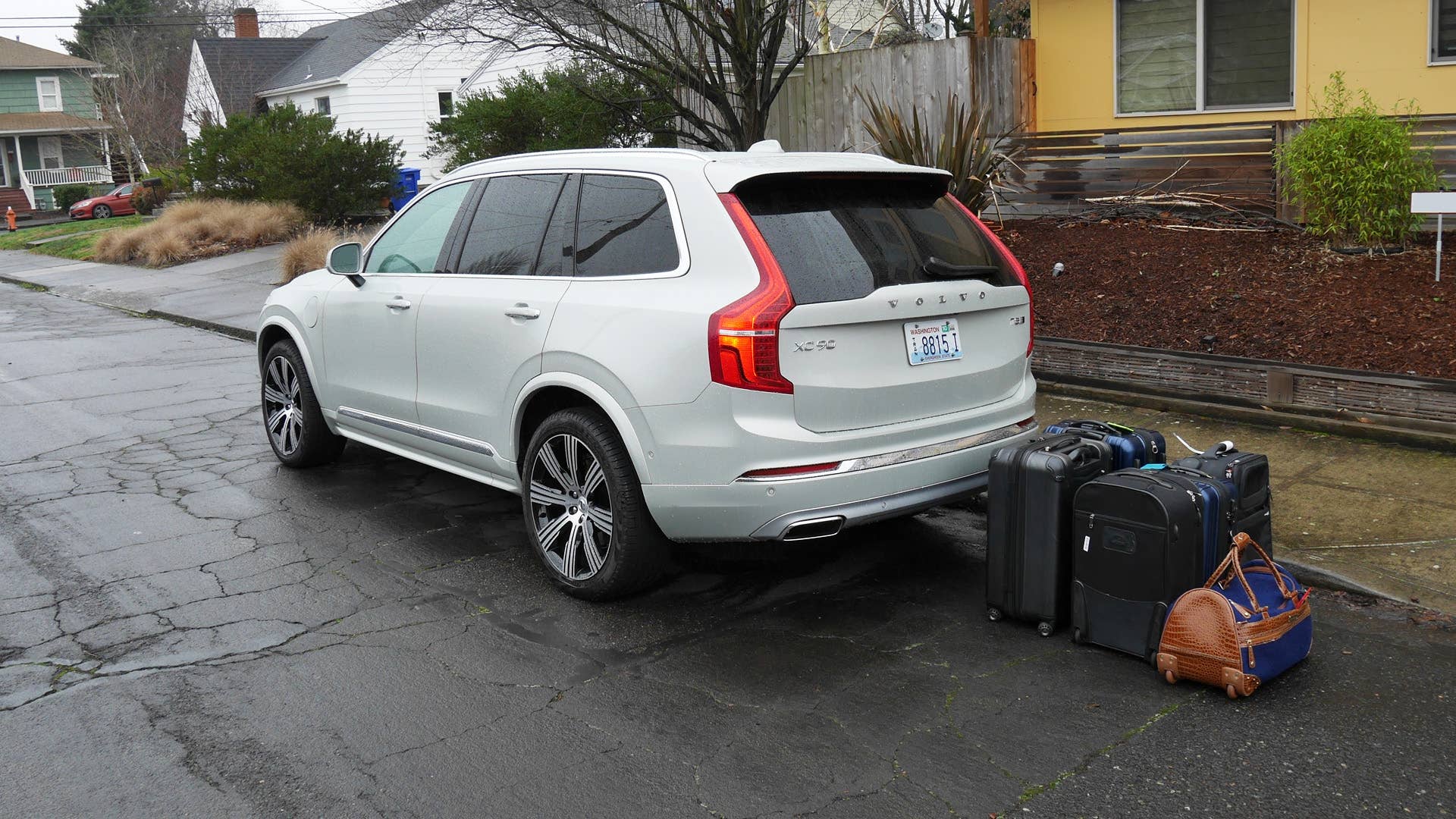 Volvo XC90 Luggage Test | How much fits behind the third row? - Autoblog