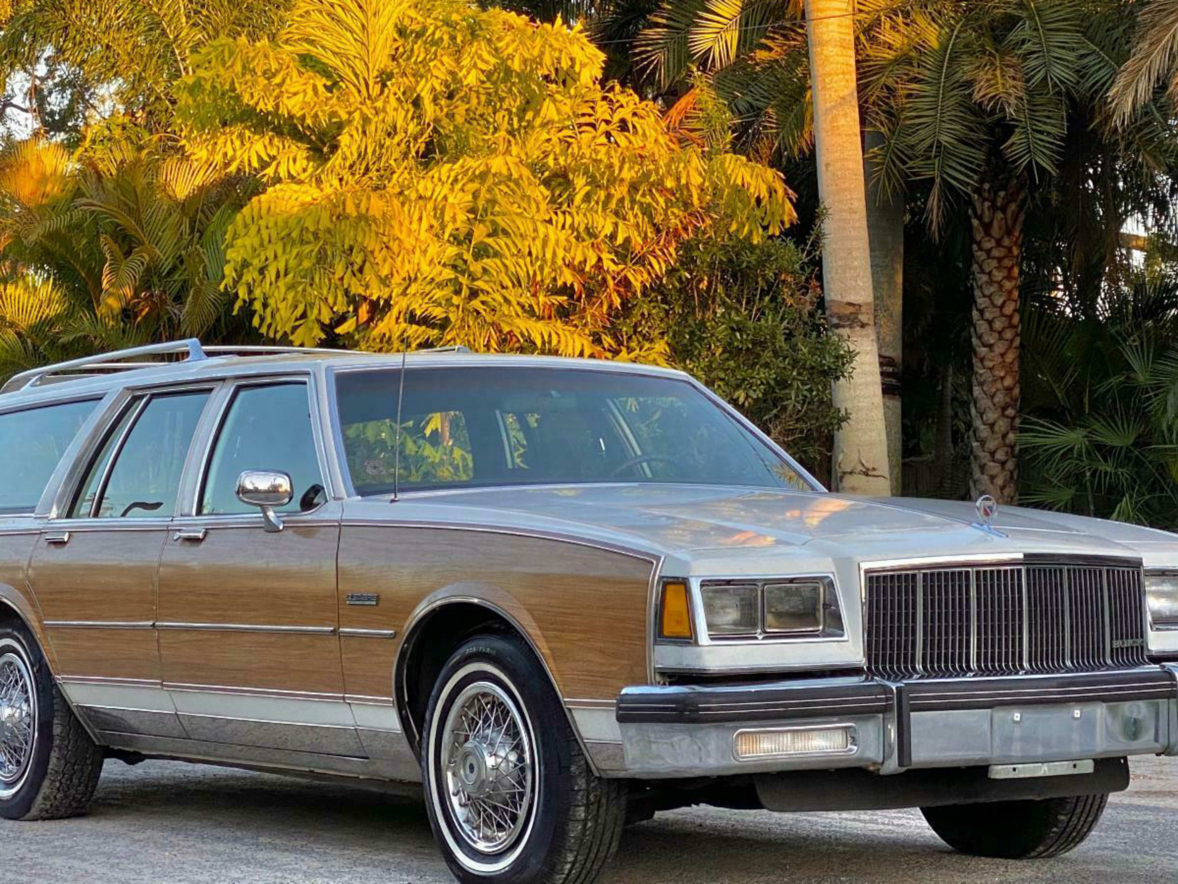 Buick Lesabre Estate Wagon