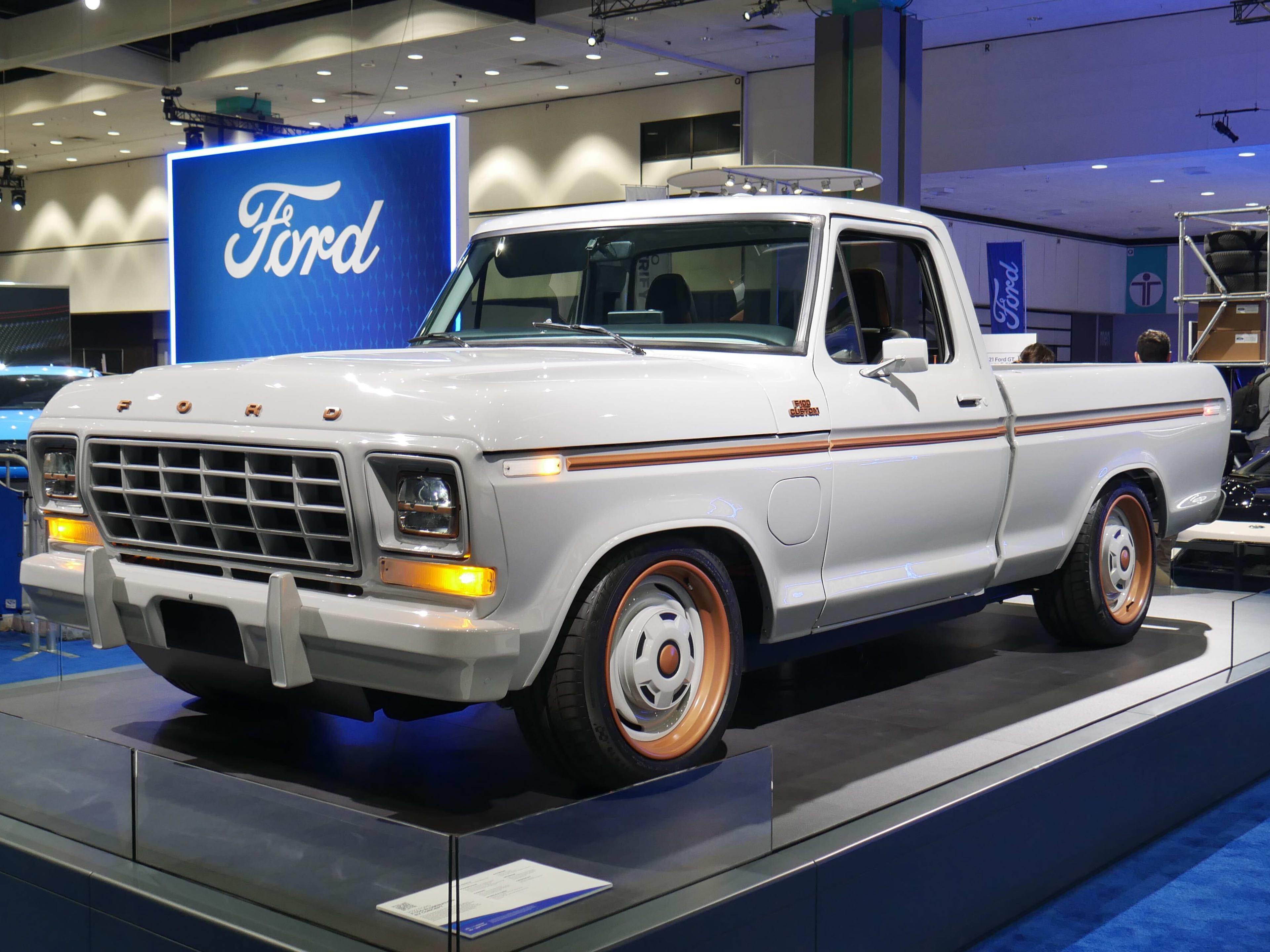 Ford F-100 Eluminator electric restomod pickup has the 480-hp Mach-E GT ...