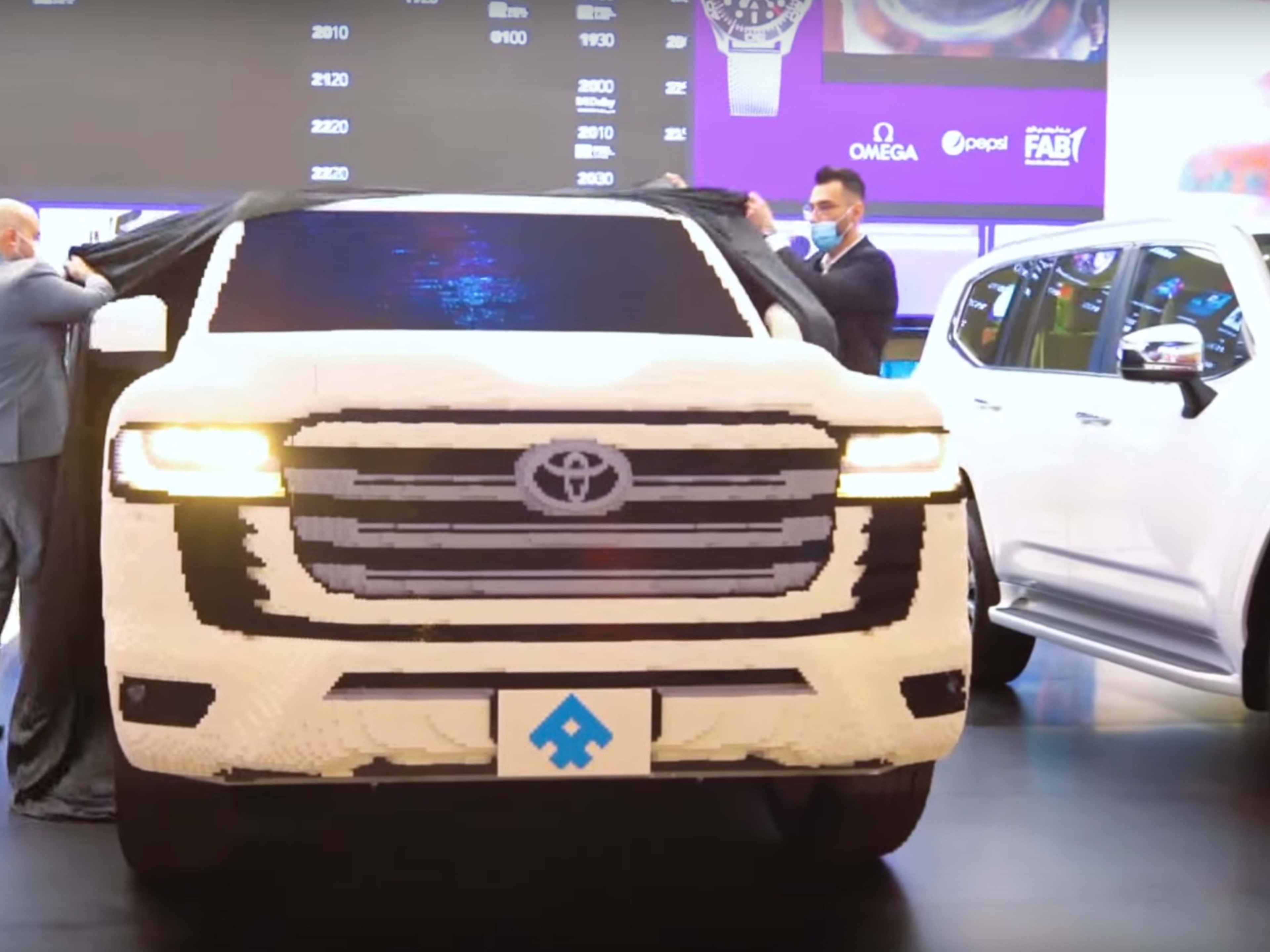Toyota Land Cruiser 300-series gets life-size Lego build - Autoblog