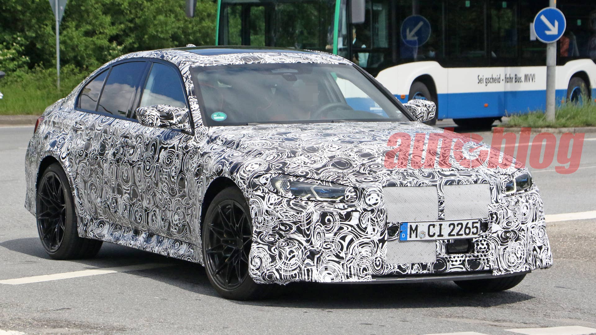 G80 BMW M3 prototype spotted in the wild, this time with more aero ...