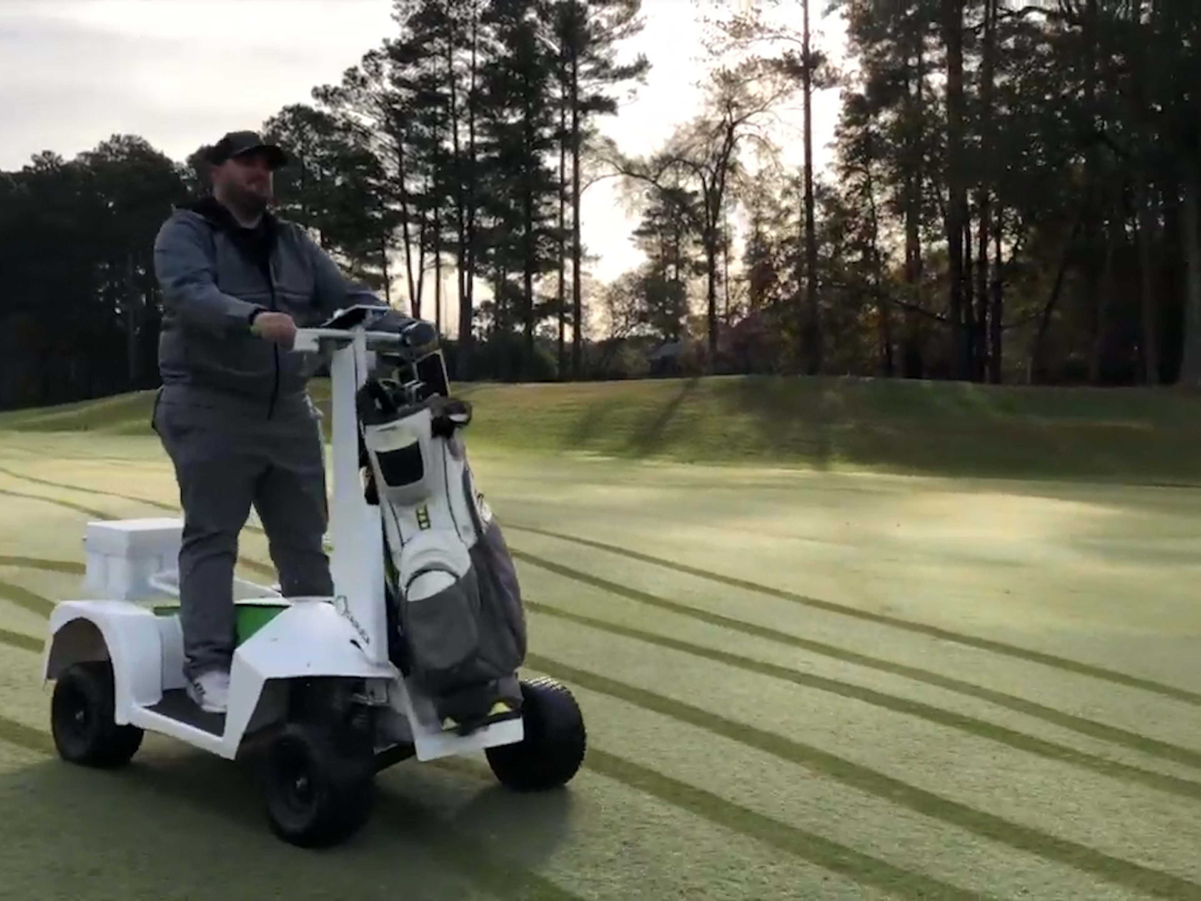 Navigate the golf course in style with the Caruca - Autoblog