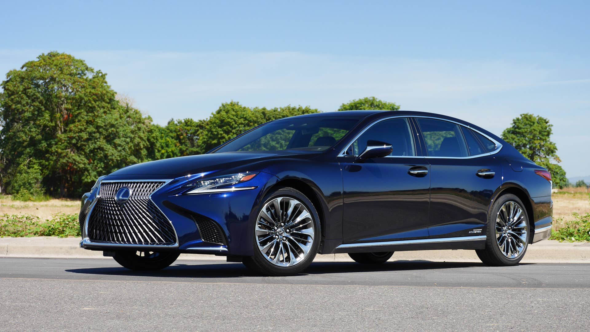 Lexus LS mid-cycle refresh to restore V8-powered LS 600h hybrid? - Autoblog