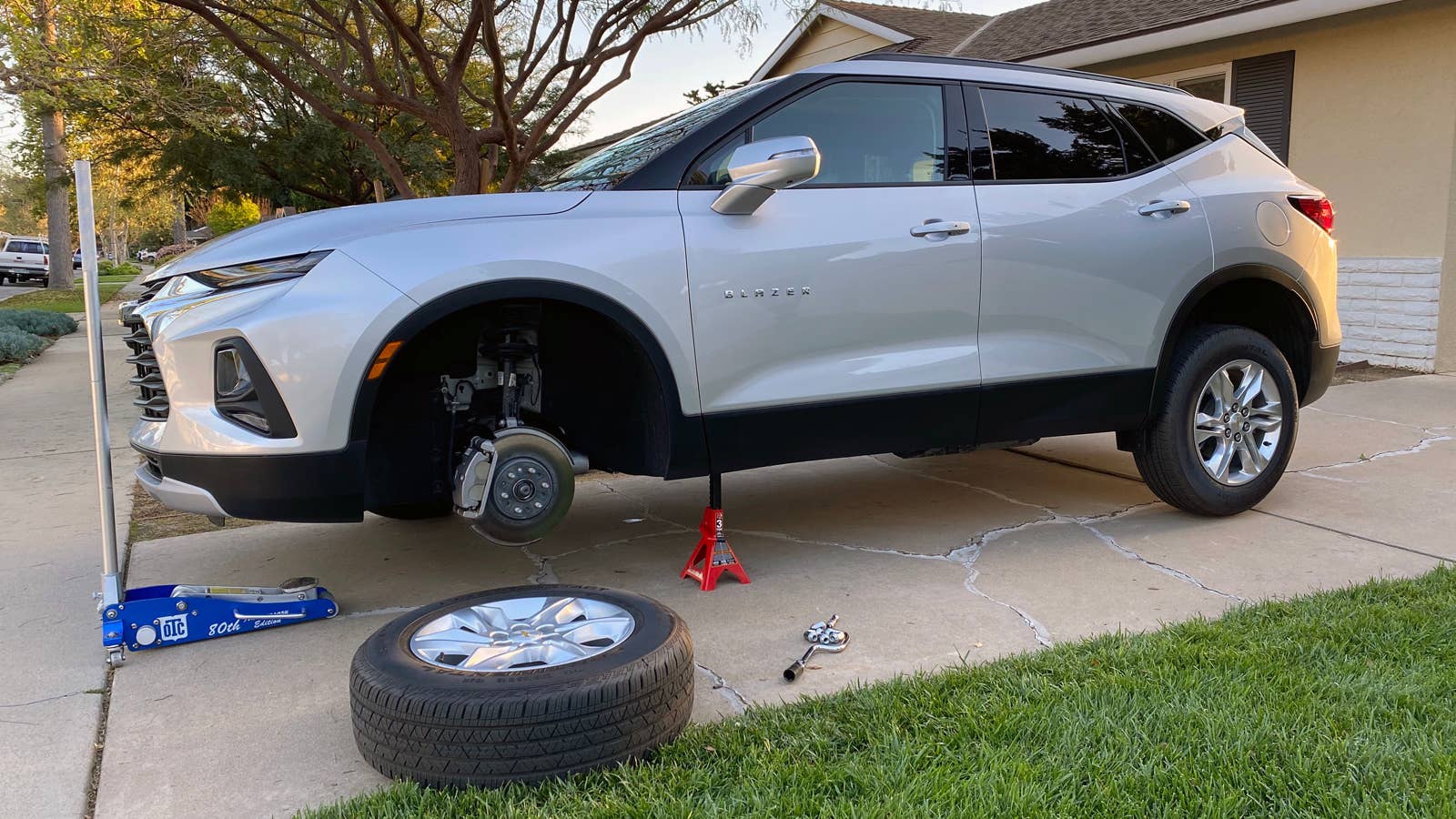 2020 Chevy Blazer LT AWD Suspension Deep Dive - Autoblog