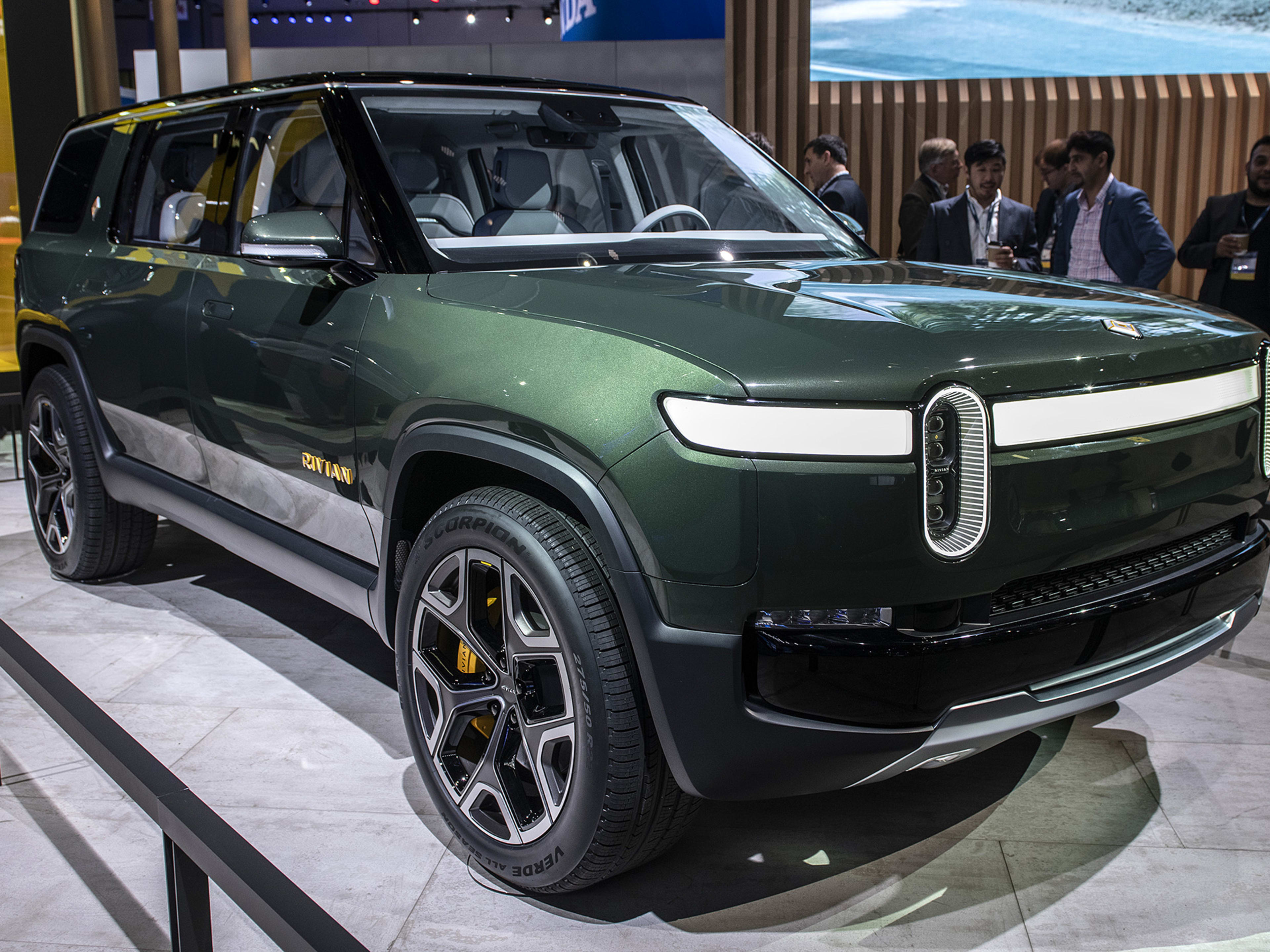 2021 Rivian R1S electric SUV is just as potent as the pickup - Autoblog