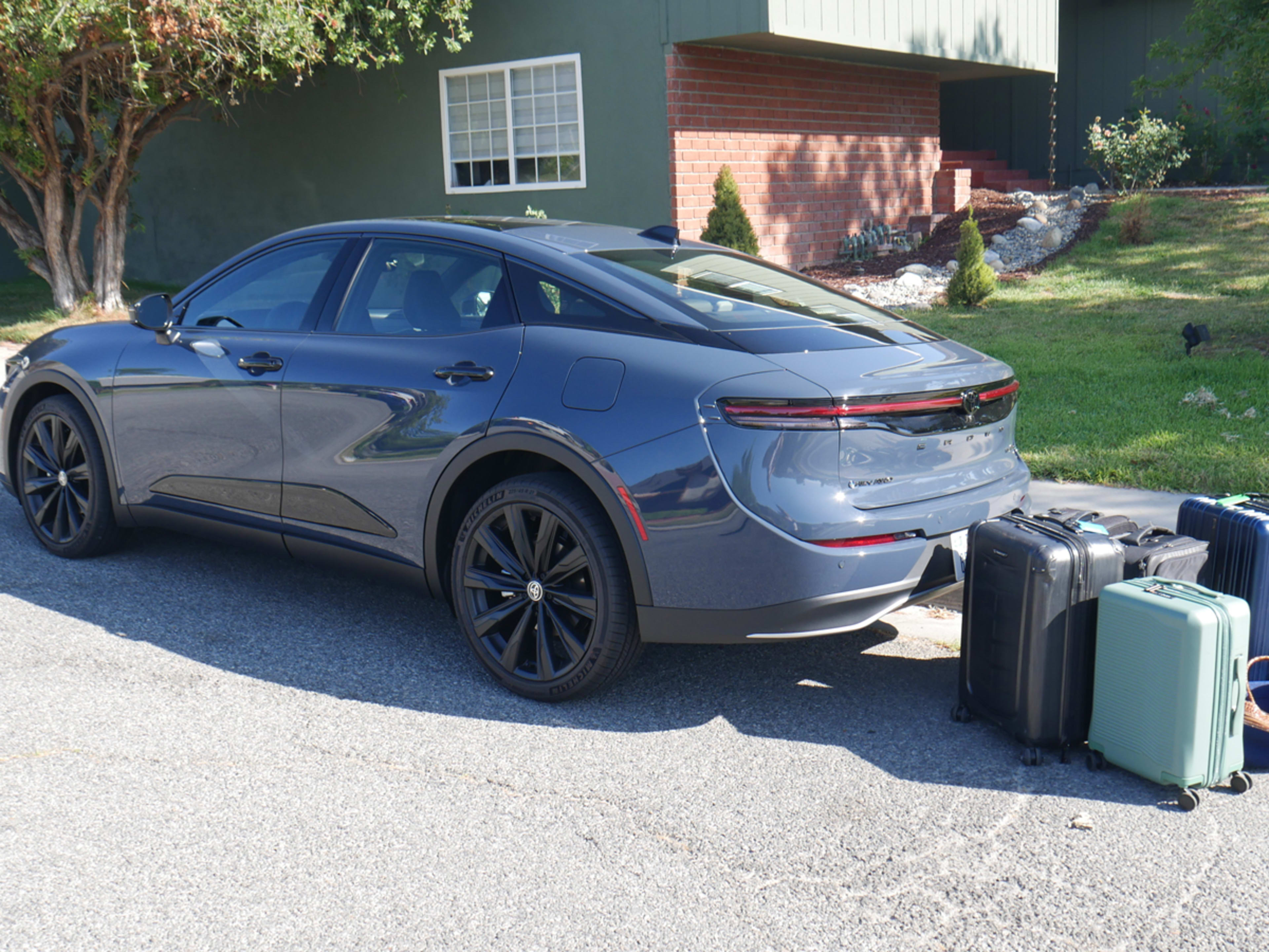 Toyota Crown Luggage Test: How big is the trunk? - Autoblog
