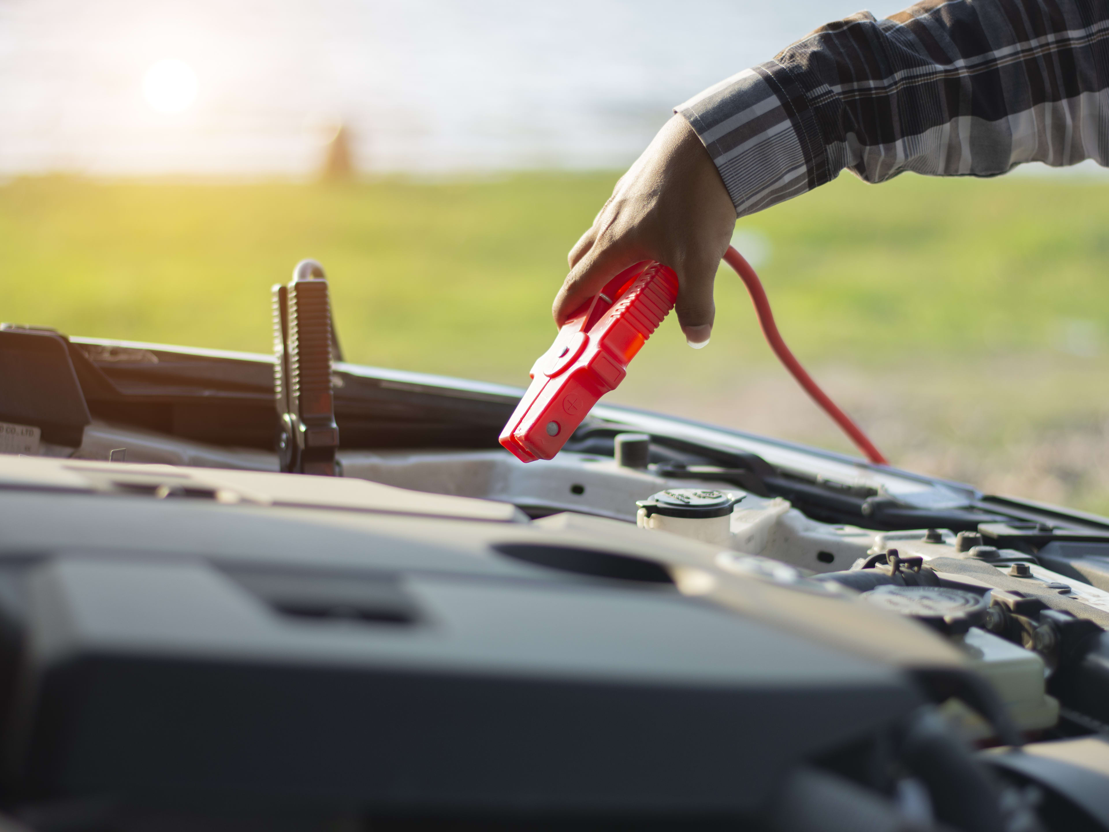 How to jump start a car - Autoblog