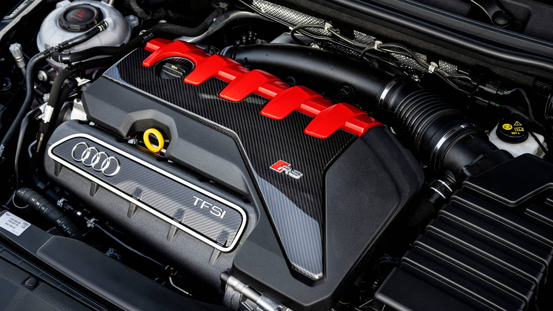 Audi RS6 Avant e-tron Prototype Shows Split Lights, No Tailpipes - Autoblog