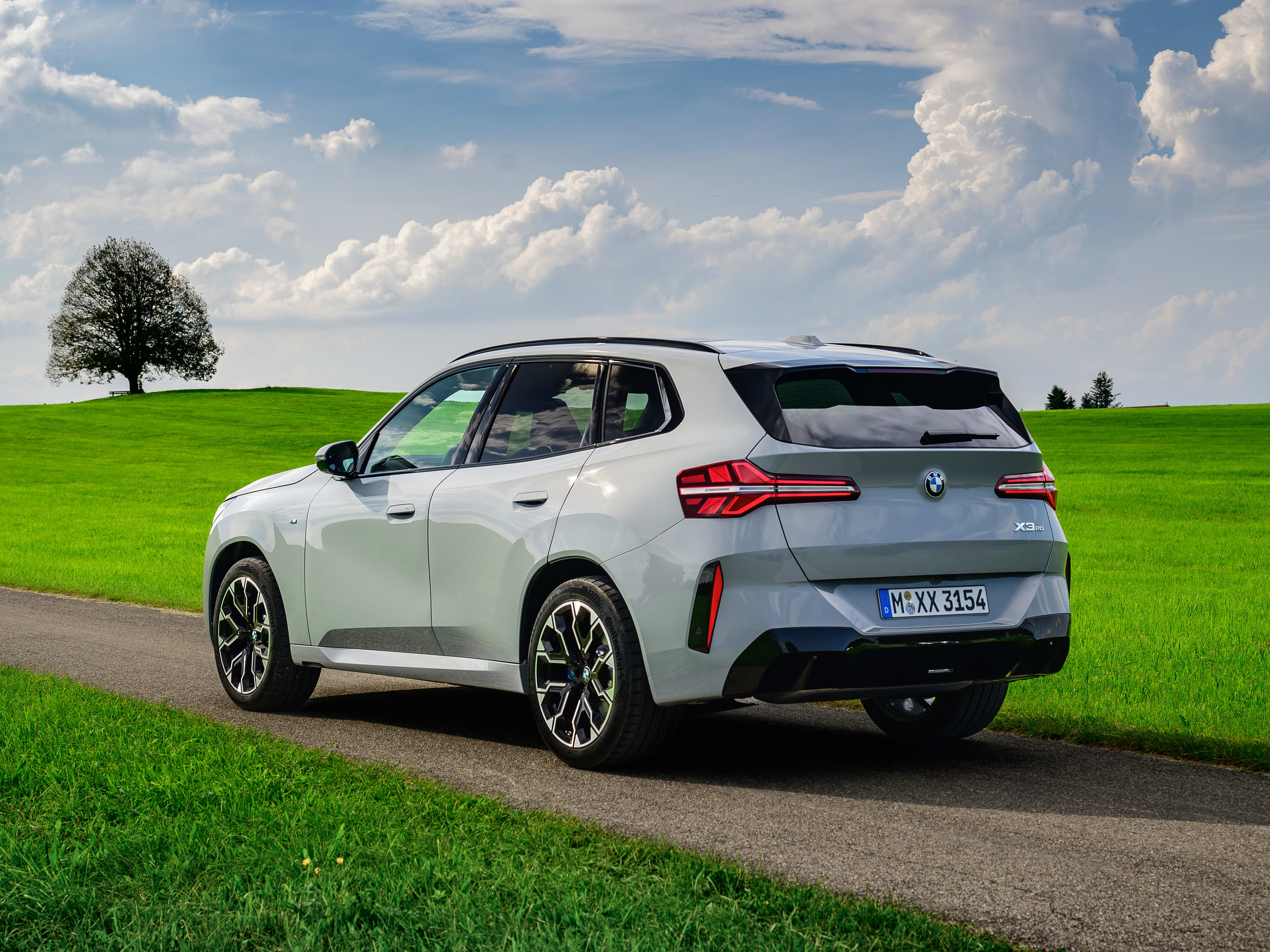 BMW X3 Generations Overview: How The Compact SUV Became A Best-Seller ...