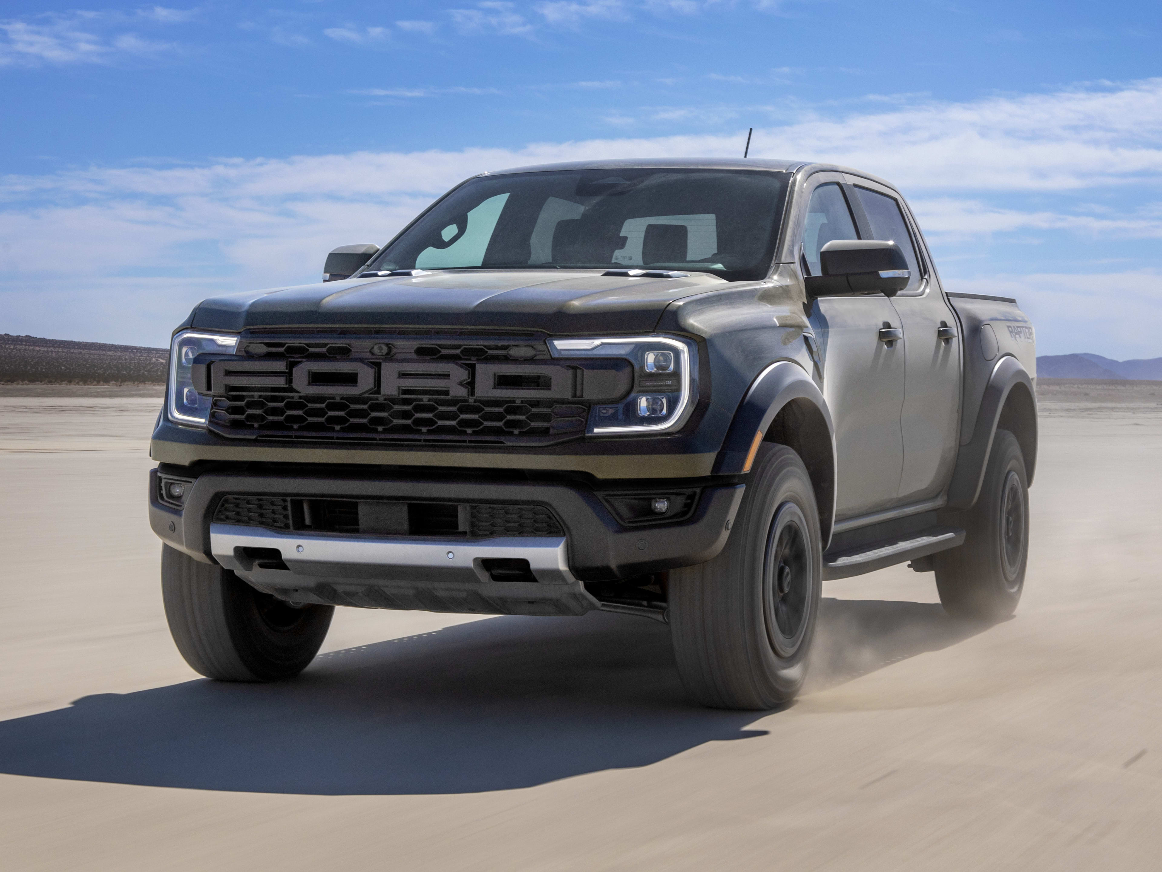 Toyota Tacoma vs. Ford Ranger: which midsize truck wins in 2025? - Autoblog