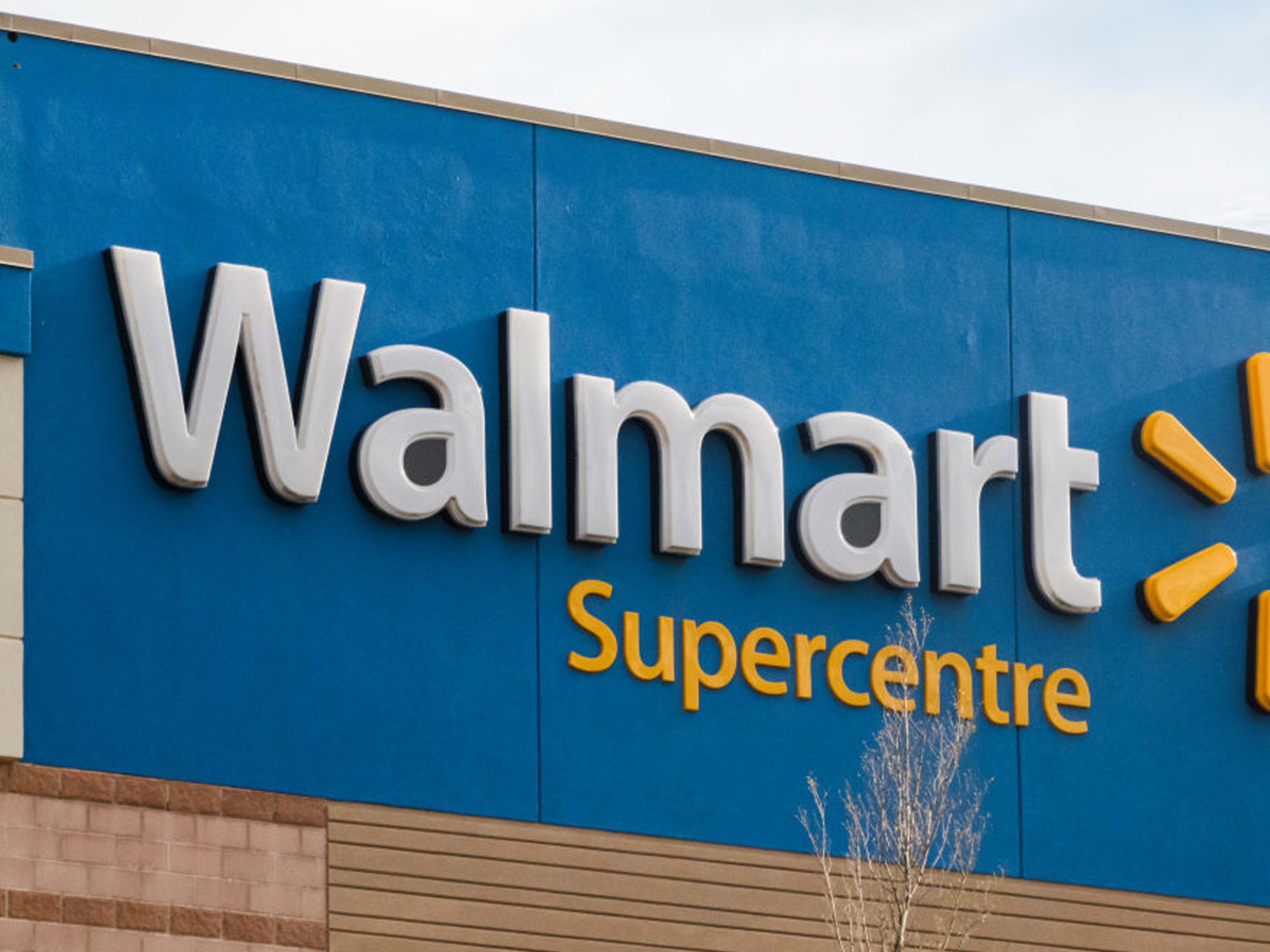 New Range Rover SV Black Is Land Rover’s Baddest Blacked-Out SUV Yet - Autoblog