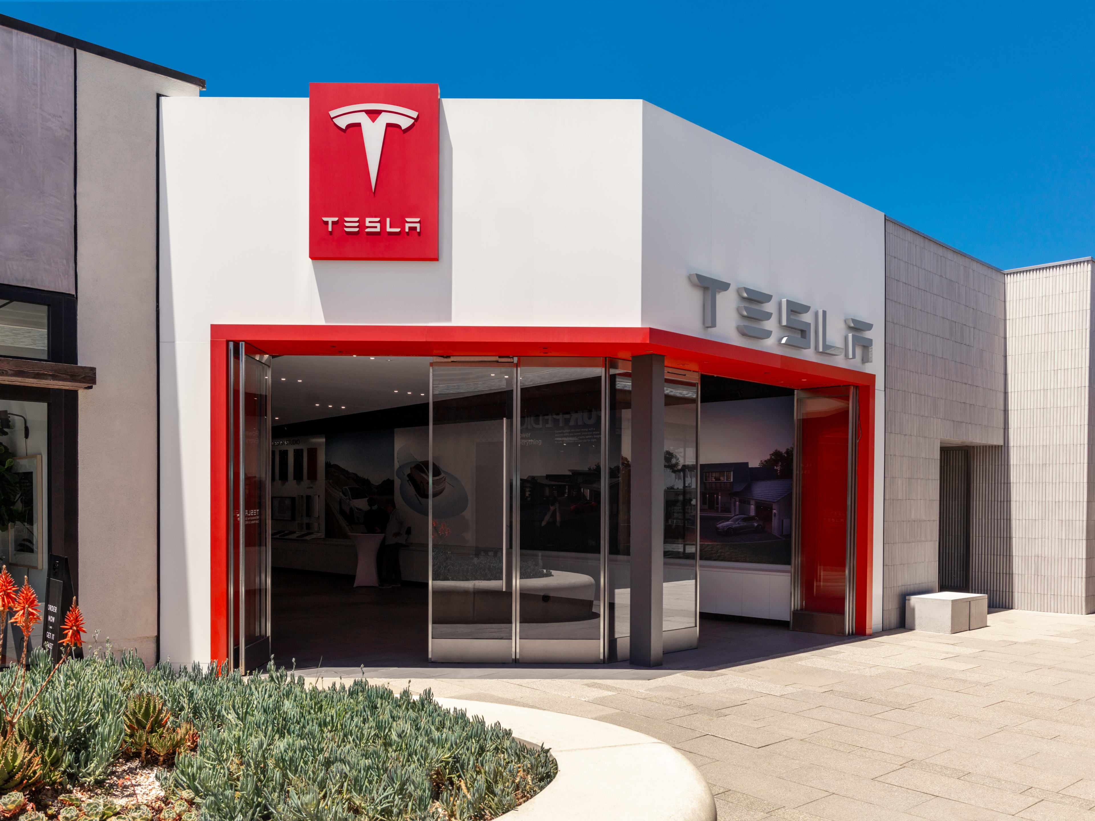 Tesla sales plummet across Europe - is Musk costing Tesla money? - Autoblog