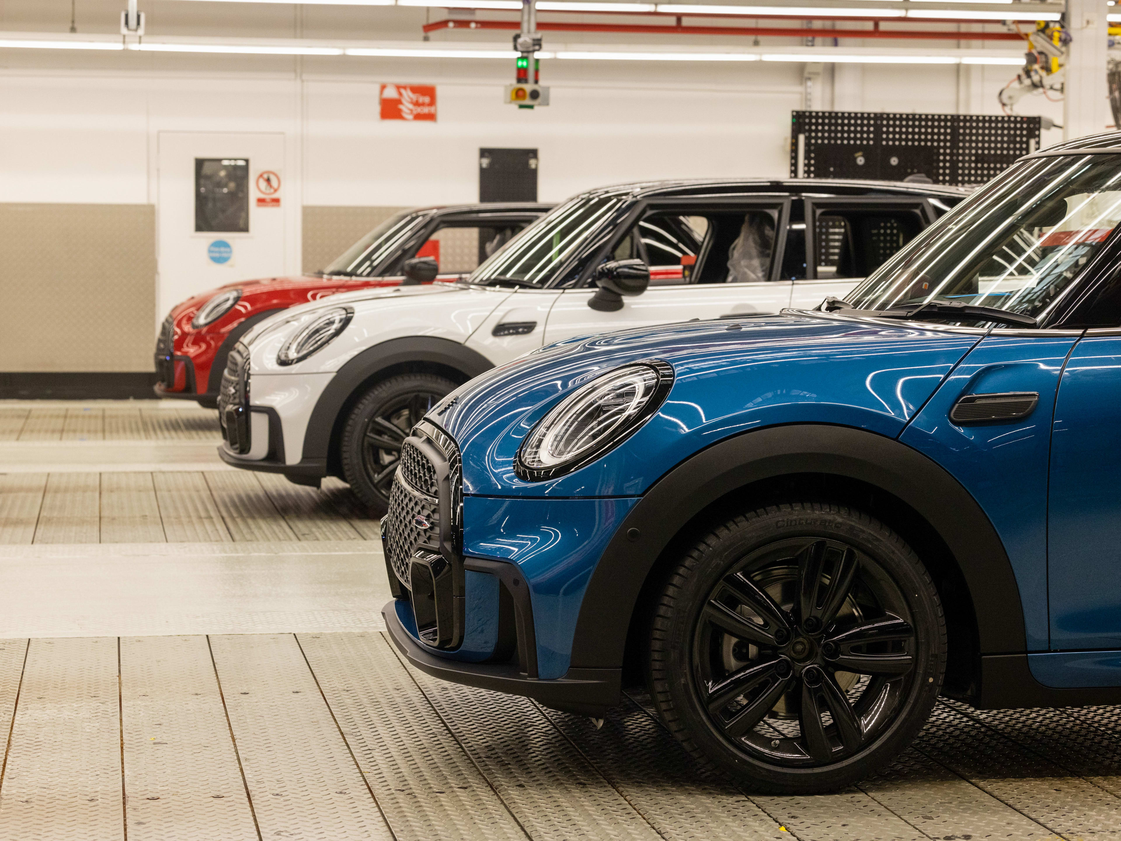 Mini scraps plans to build EVs in Britain next year - Autoblog