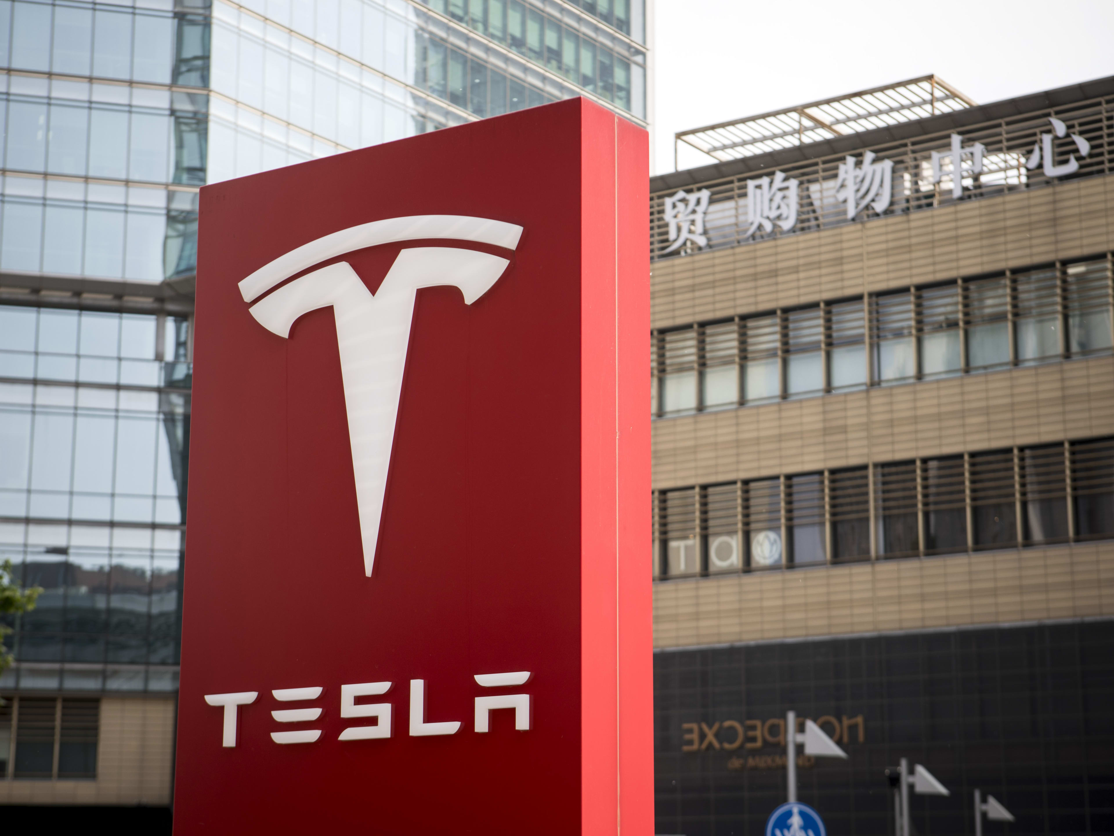Tesla Halts Orders in China For U.S. Imported Models as Trade War Heats ...