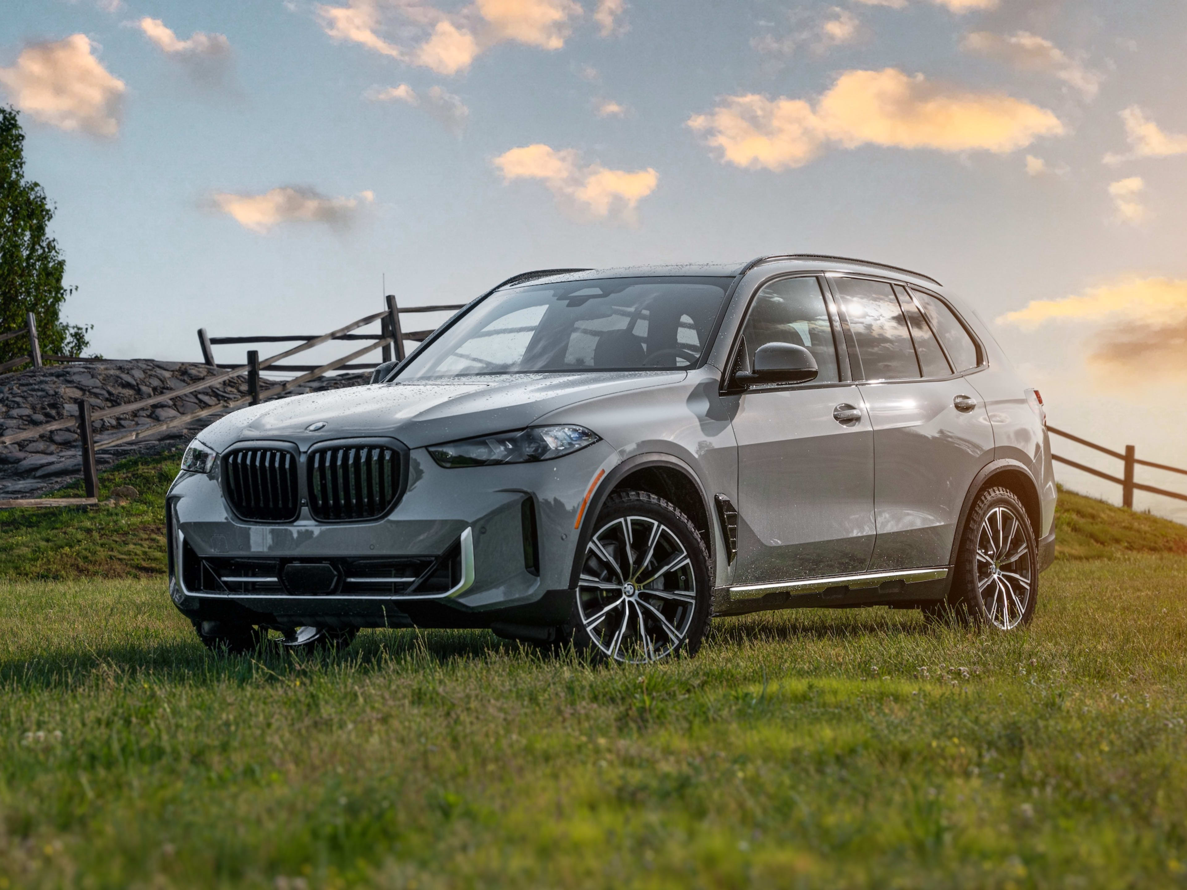 Shopping for a 2025 BMW X5? Here’s What Experts Say You Should Look at Instead