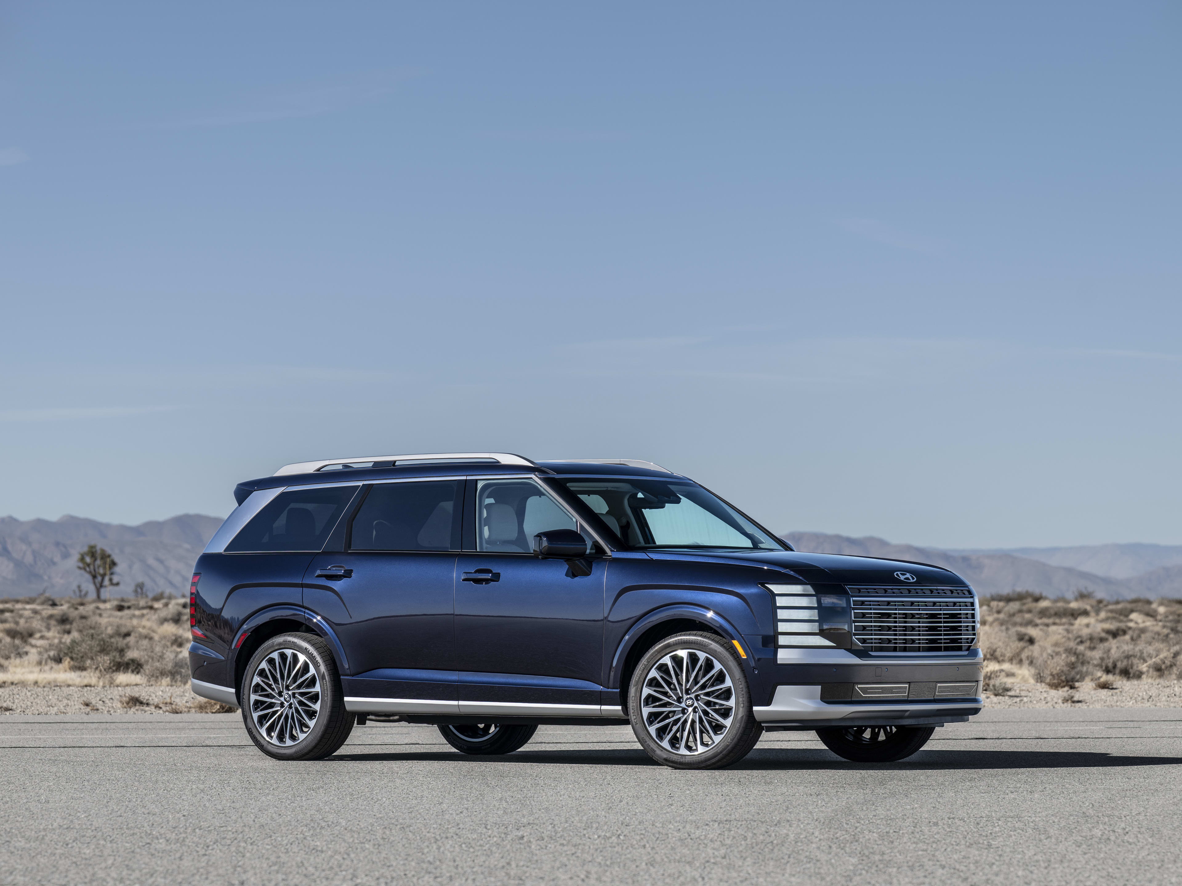 2026 Hyundai Palisade Makes Debut with Striking Design Updates - Autoblog