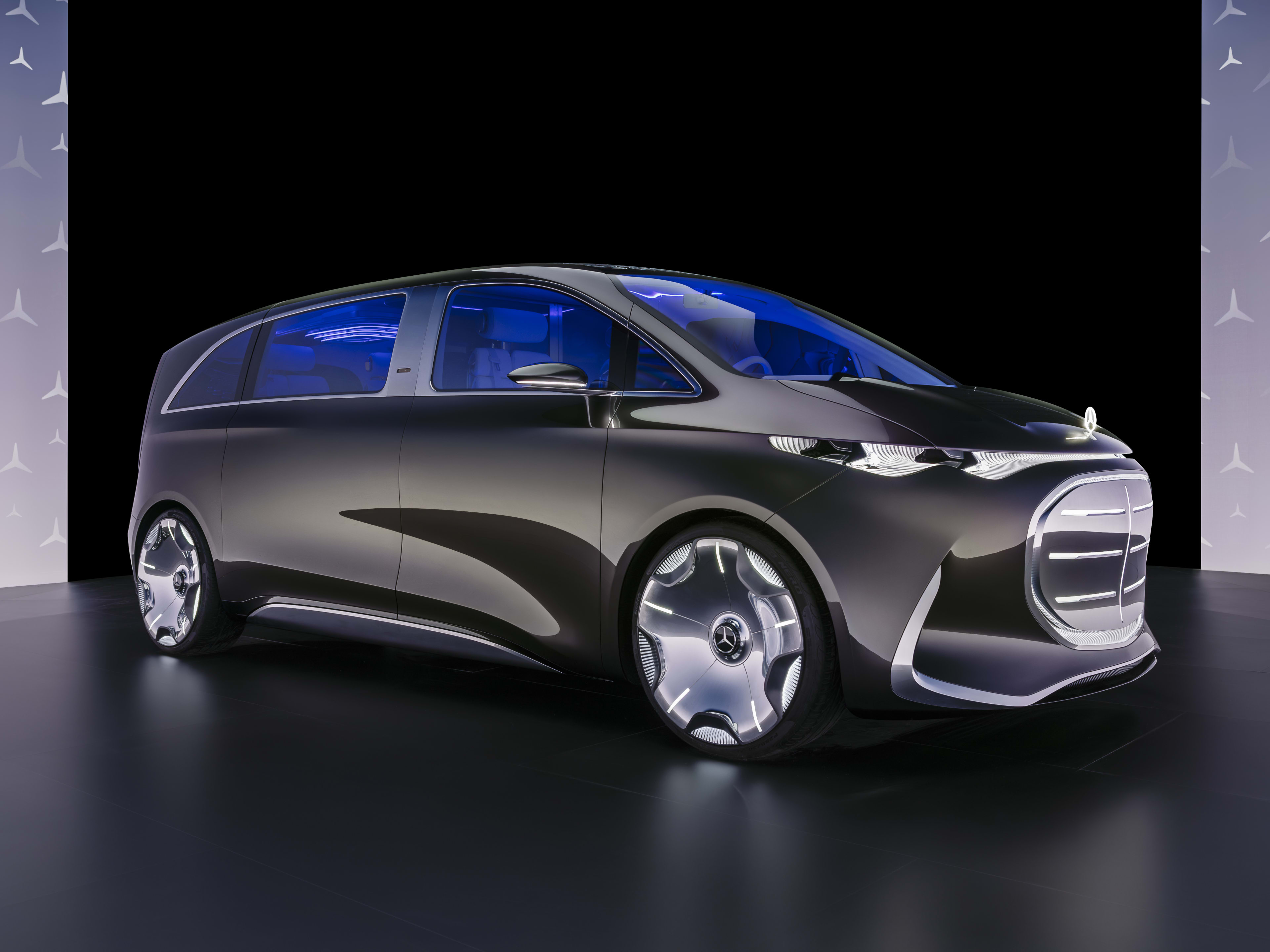 Mercedes-Benz's Vision V Concept Car is a Luxurious, Futuristic Electric Limousine