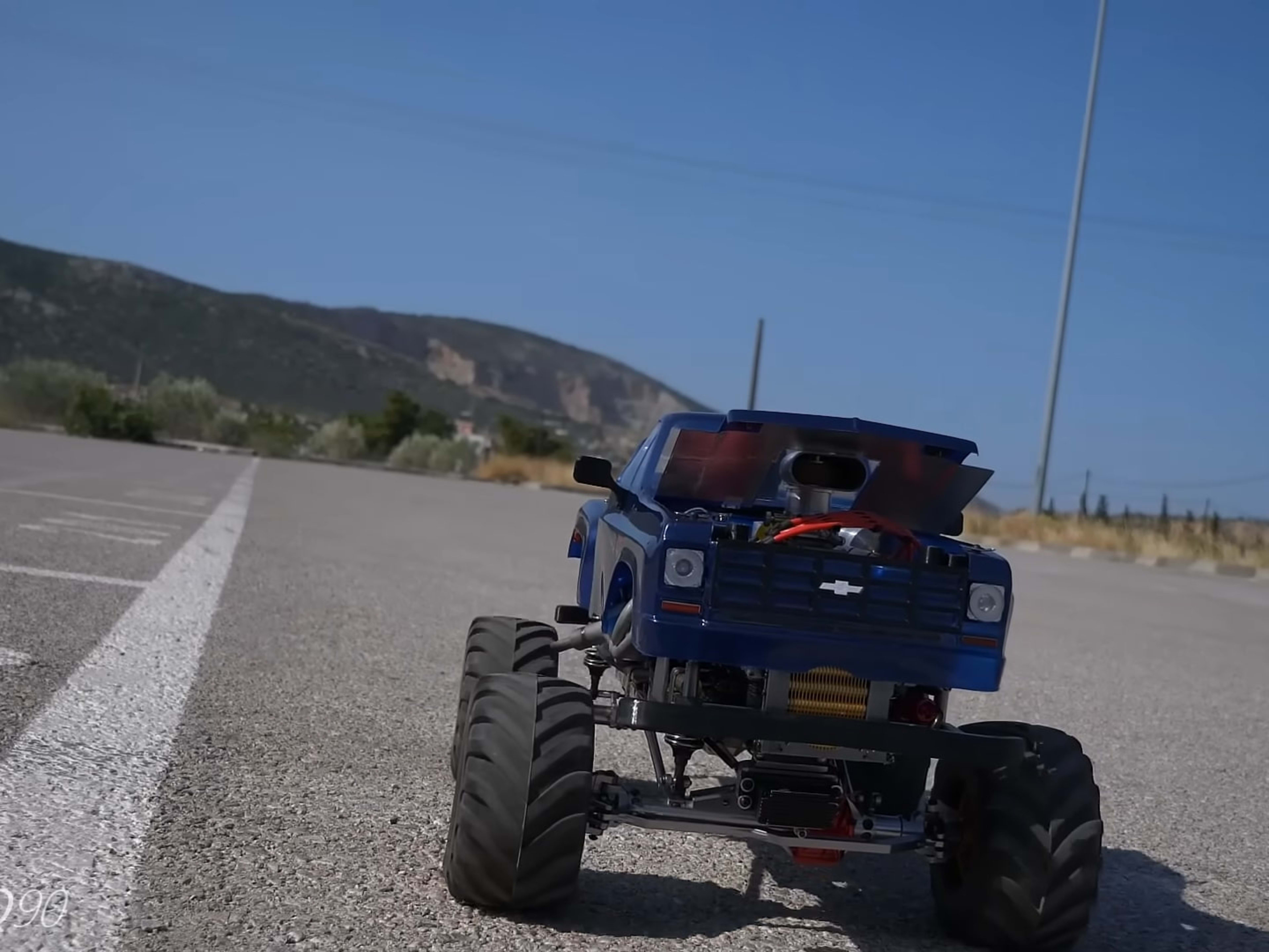 Watch This Mini V8-Powered RC Chevy Roar Like the Real Thing - Autoblog