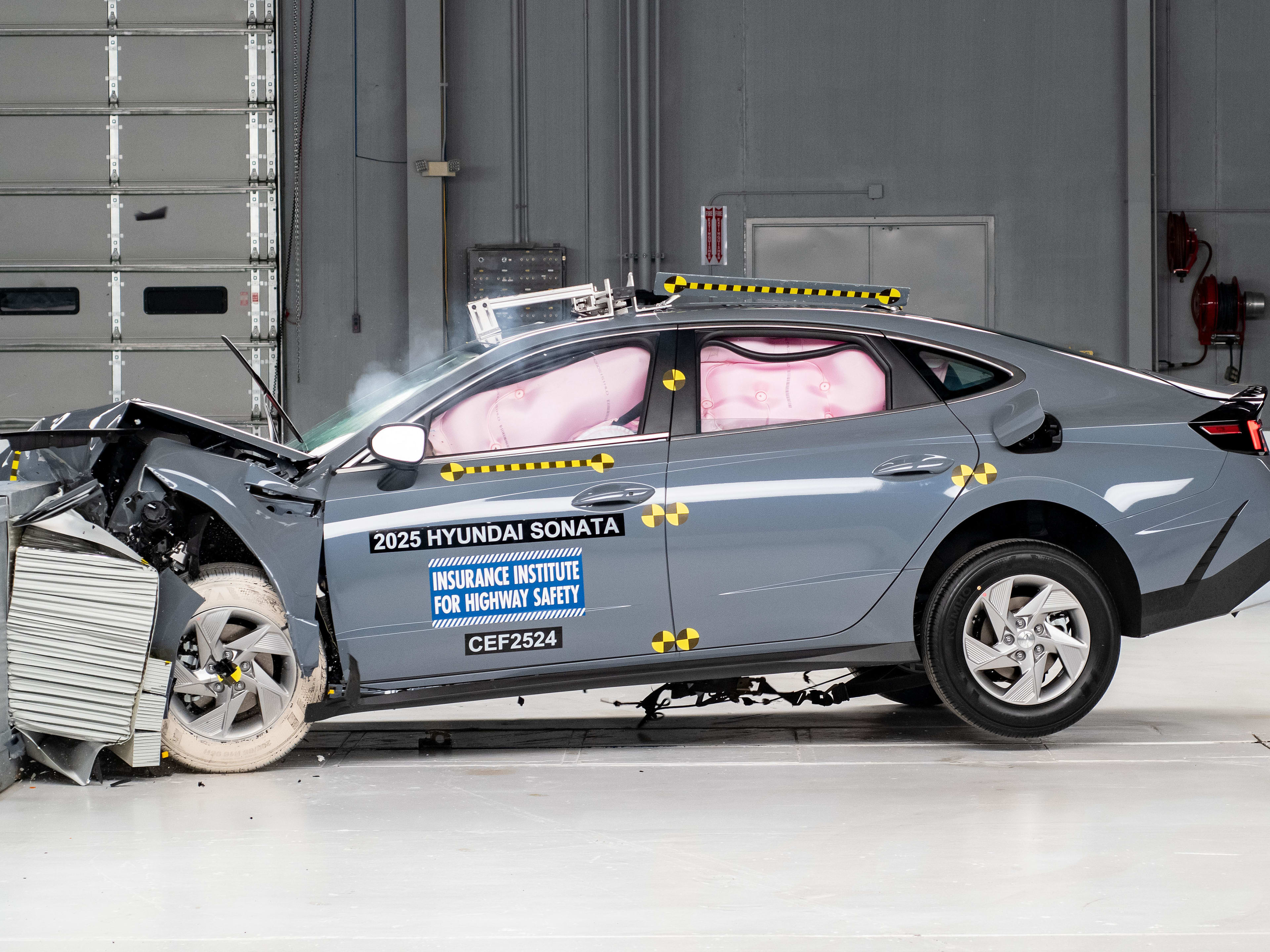 One Unexpected Automaker Dominated 2025 IIHS Safety Rankings - Autoblog