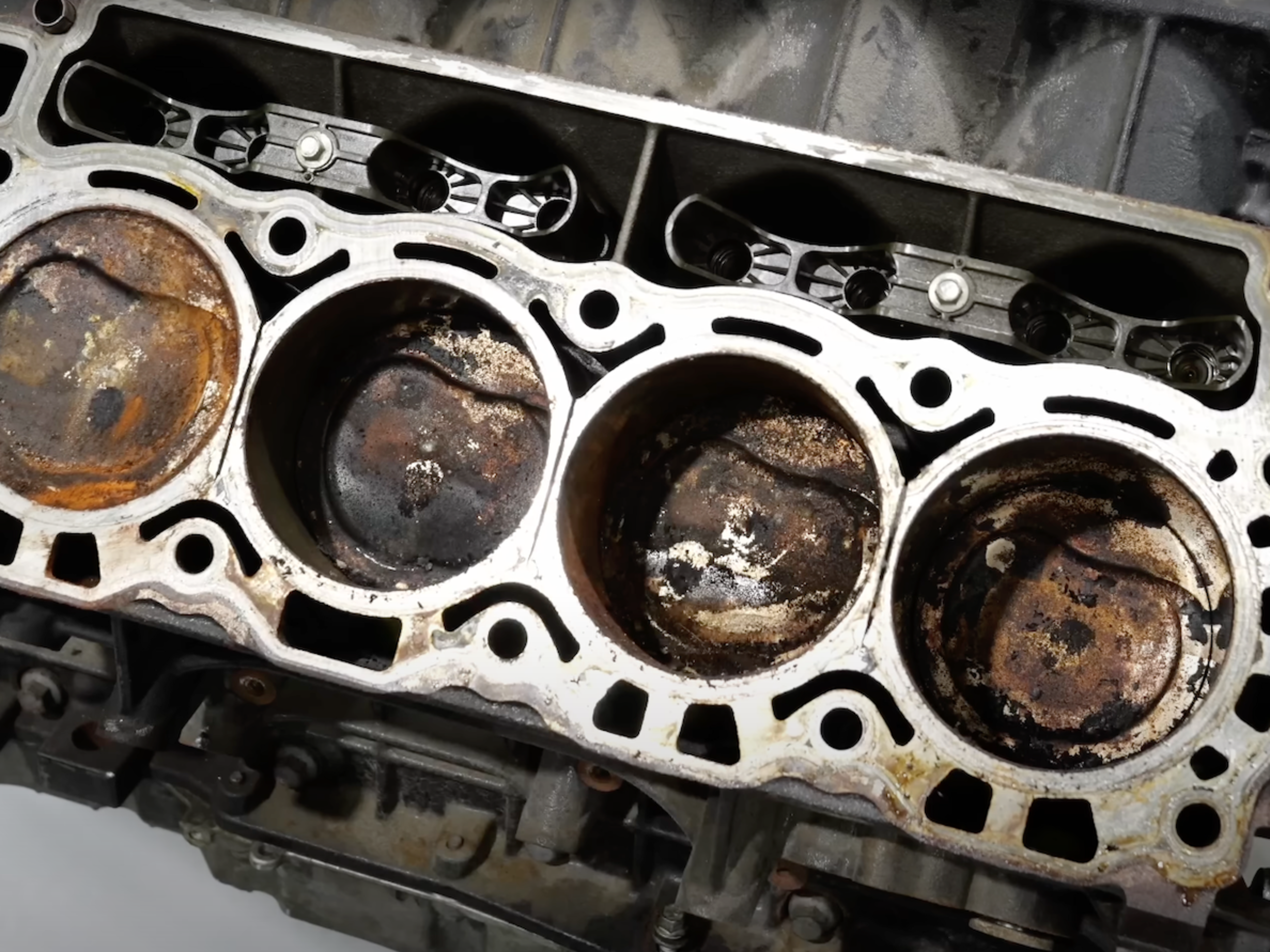 Teardown Exposes What Can Instantly Kill Toyota's Bulletproof V8 Engine ...