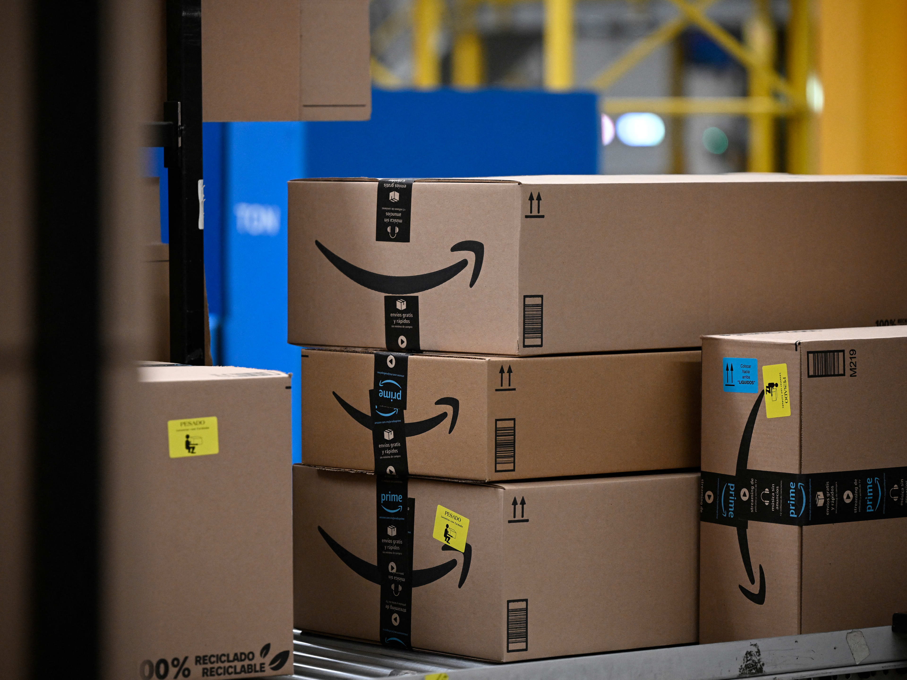 The DeWalt 20V Max Power Tool Combo Kit Is 40% Off - Autoblog