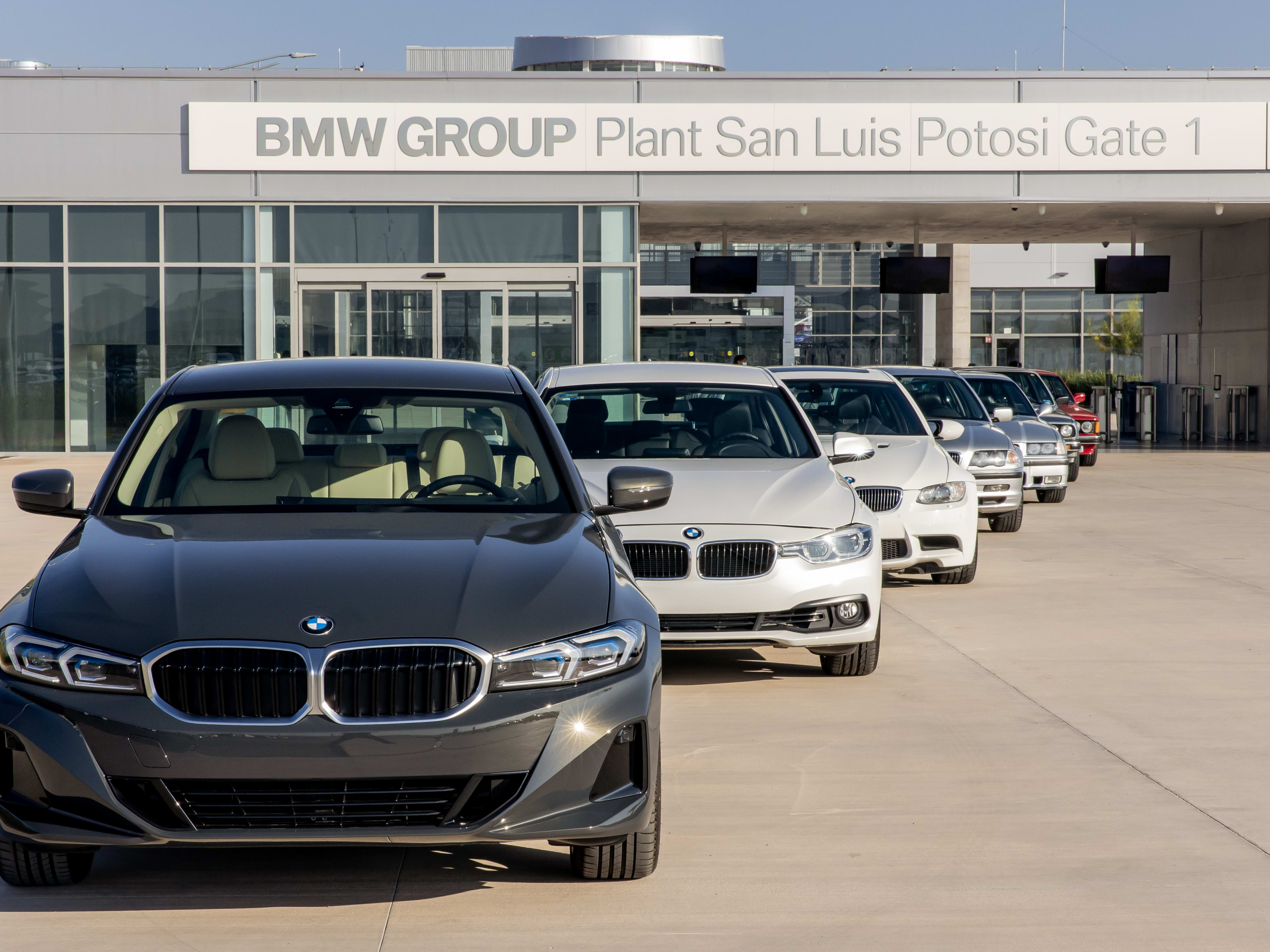 Before BMW Had SUVs Everywhere, Someone Built This Lifted 3 Series ...