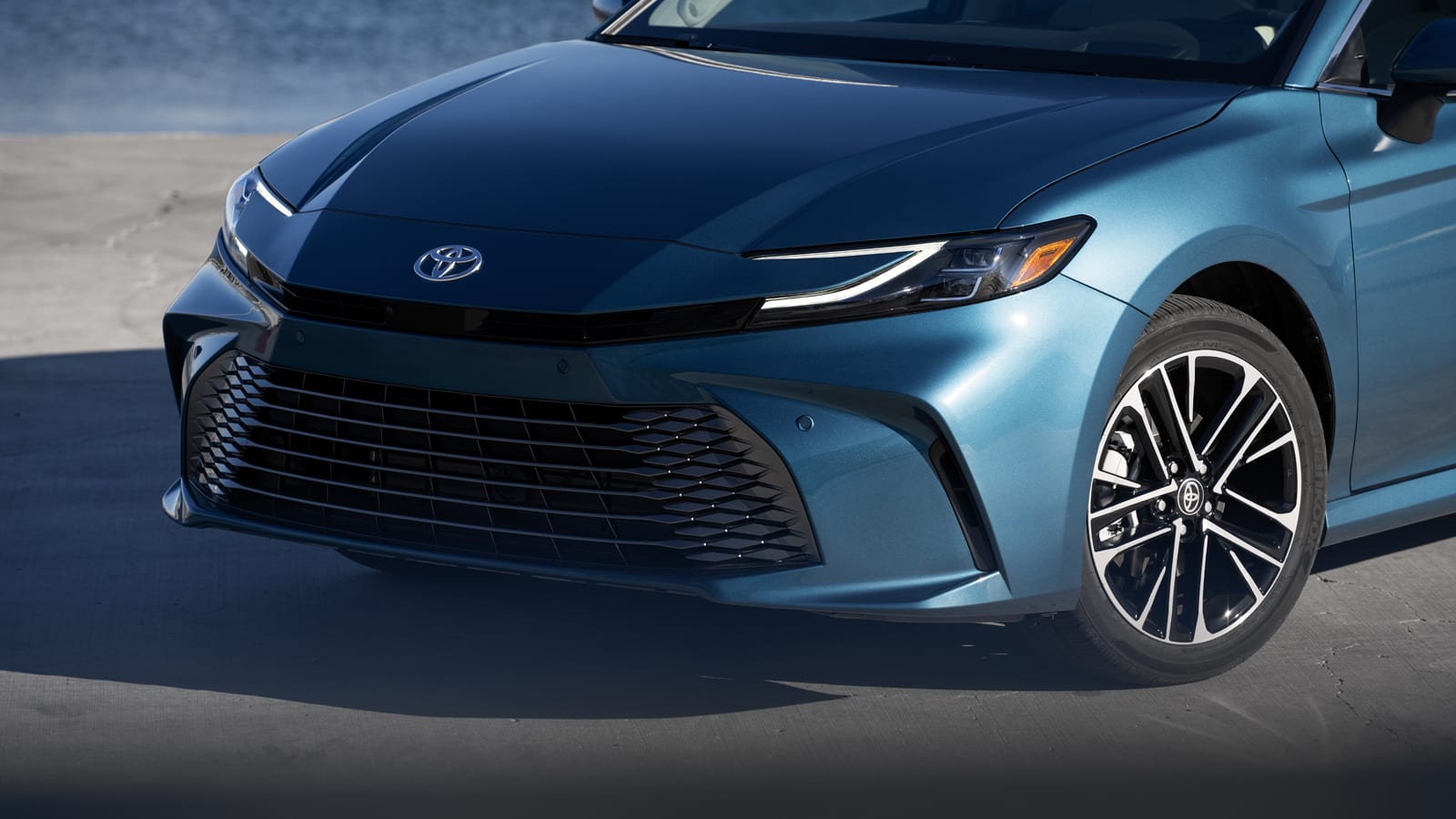 2025 Toyota Camry Review: All-hybrid family sedan still a winner - Autoblog