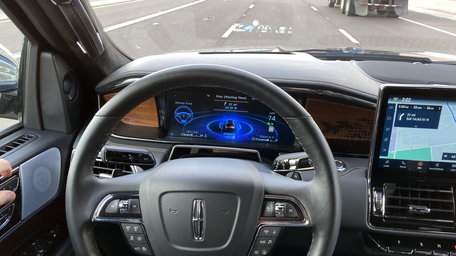 2023 Lincoln Navigator makes changes to trim lineup and color menu ...