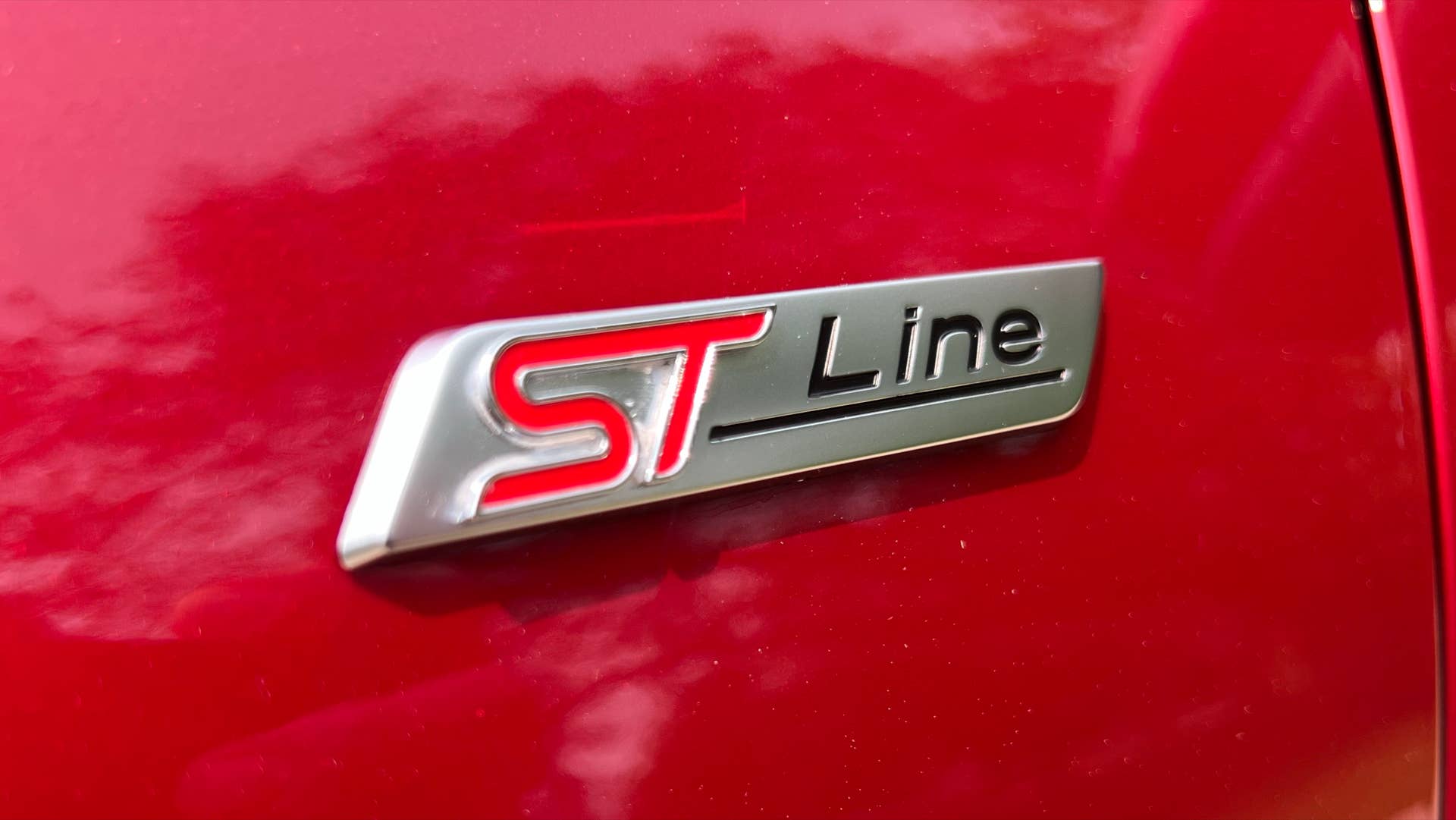 2024 Ford Escape Review: Easy to like, but space and price are problems - Autoblog