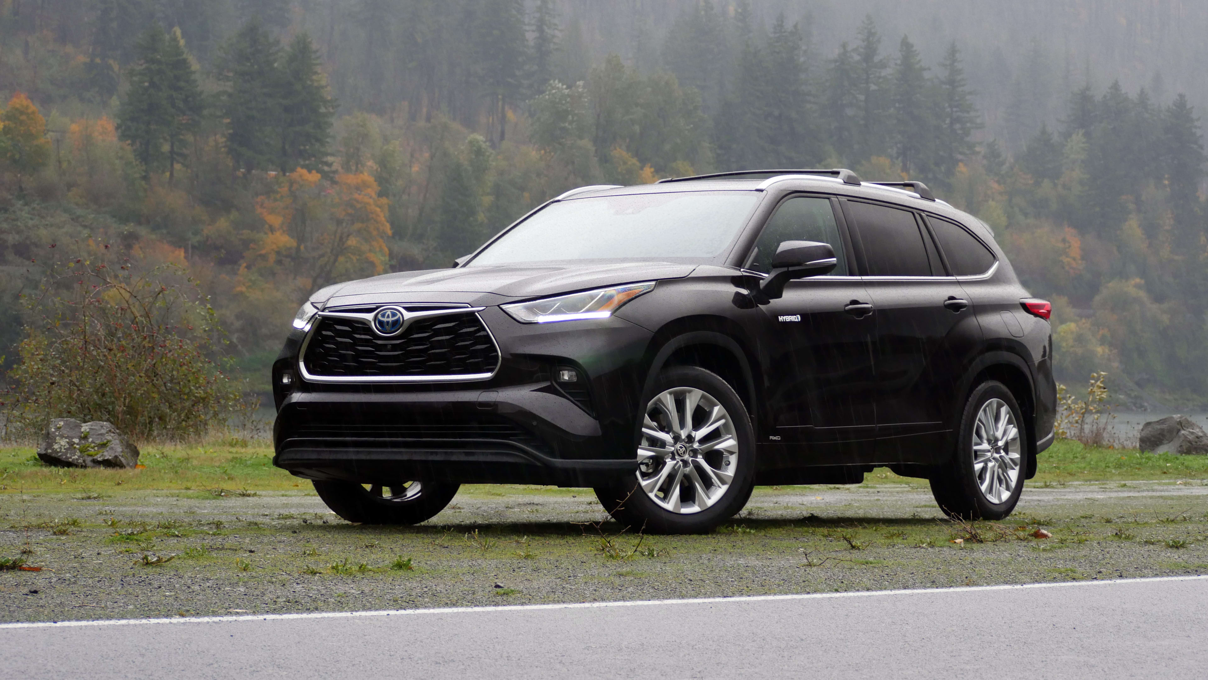 2024 Toyota Highlander Review: Hybrid still a contender, but there's a ...