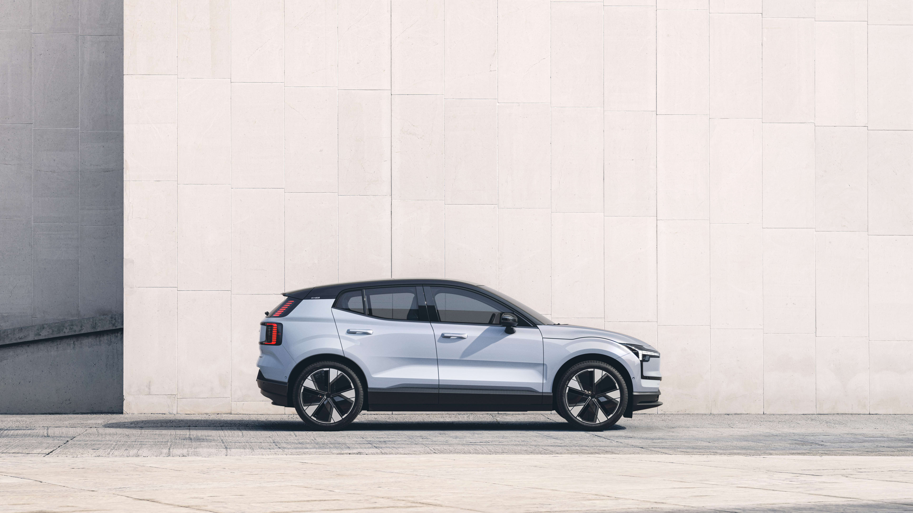 2025 Volvo EX30 revealed: quick, cute EV at $36K - Autoblog