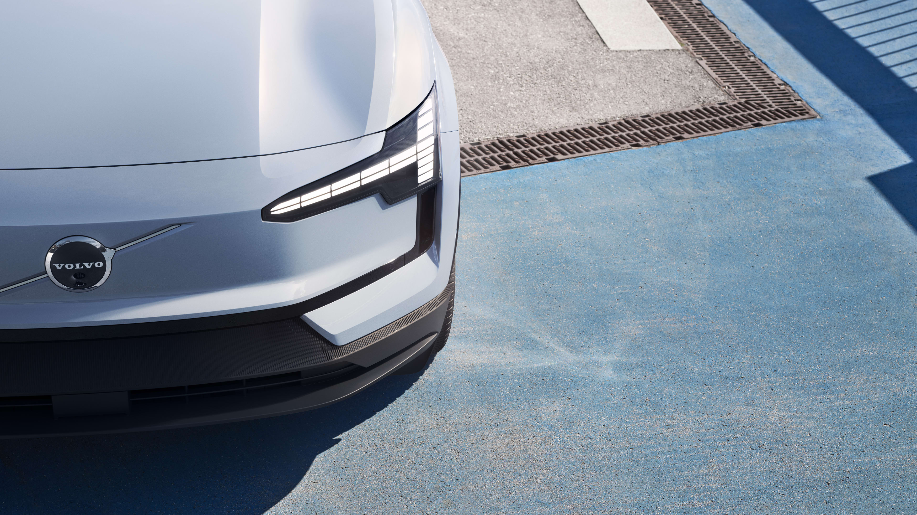 2025 Volvo EX30 revealed: quick, cute EV at $36K - Autoblog