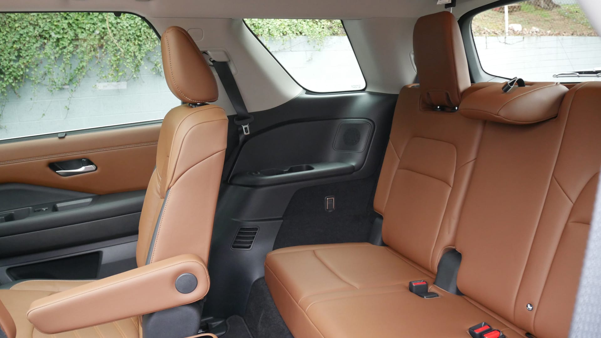 Honda Pilot vs Nissan Pathfinder: 2024 Comparison - Autoblog