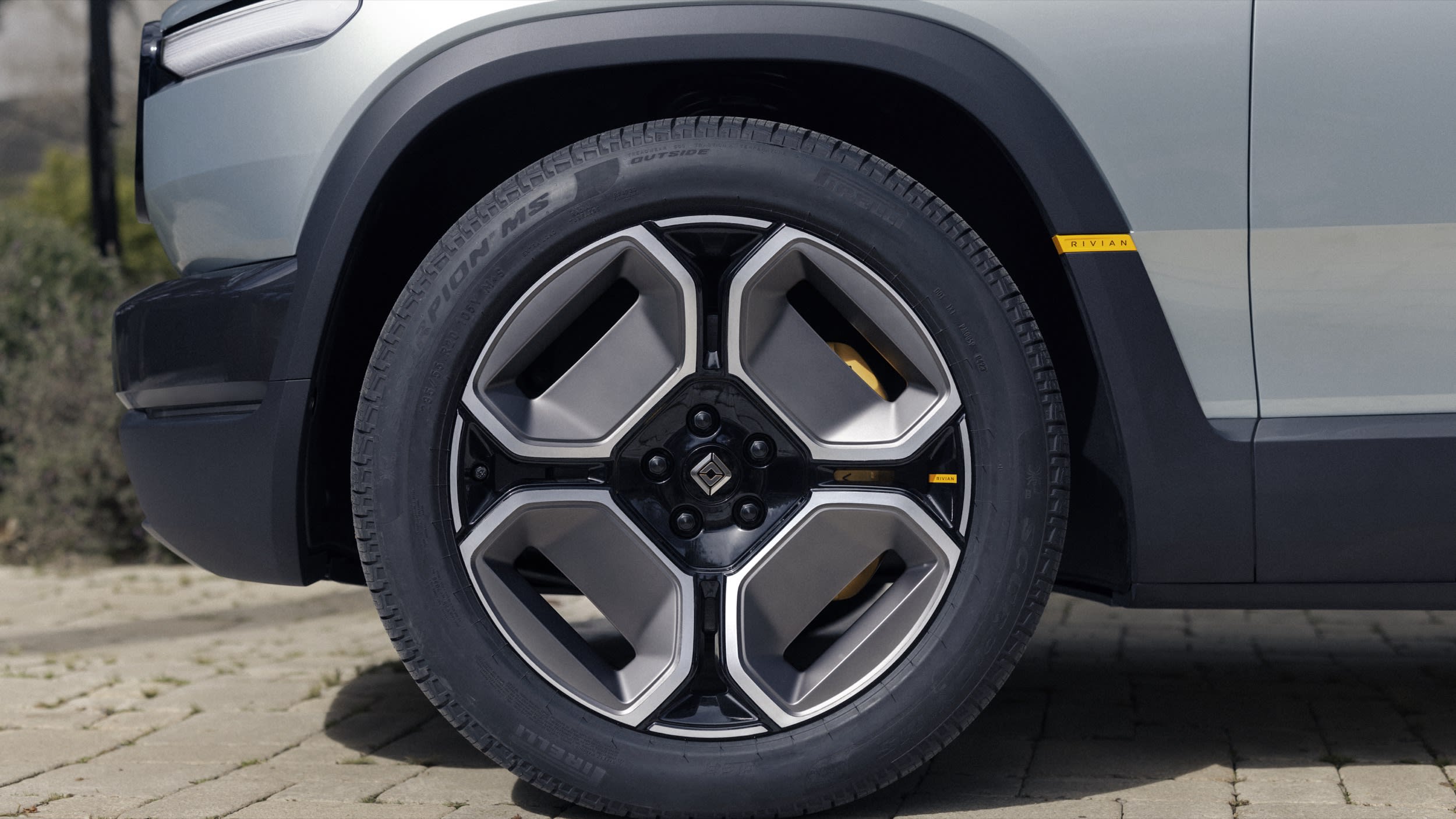 Rivian reveals R3, R3X electric SUVs as surprise siblings to R2 - Autoblog