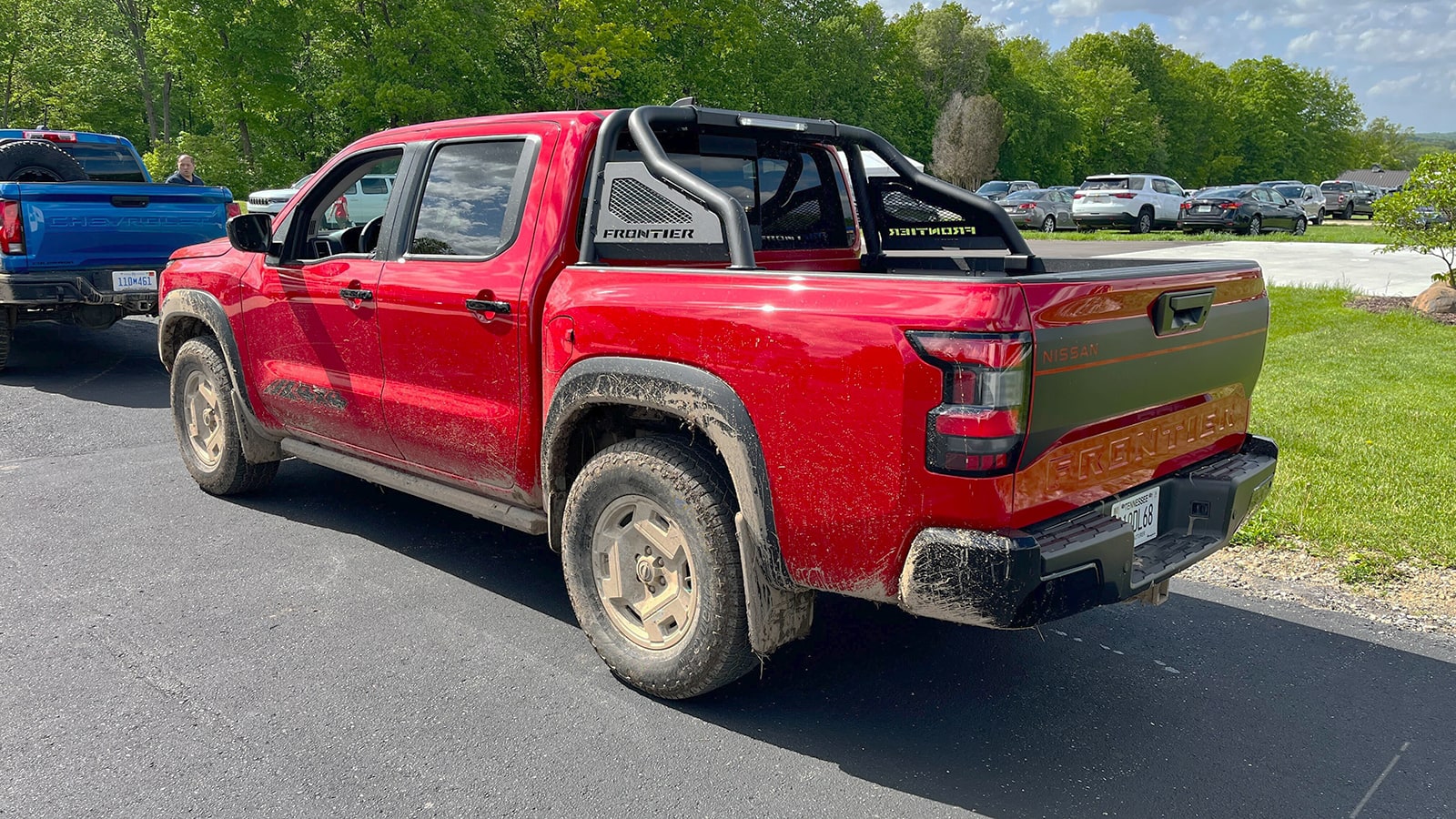2024 Nissan Frontier Review: The driver's choice in an array of ...