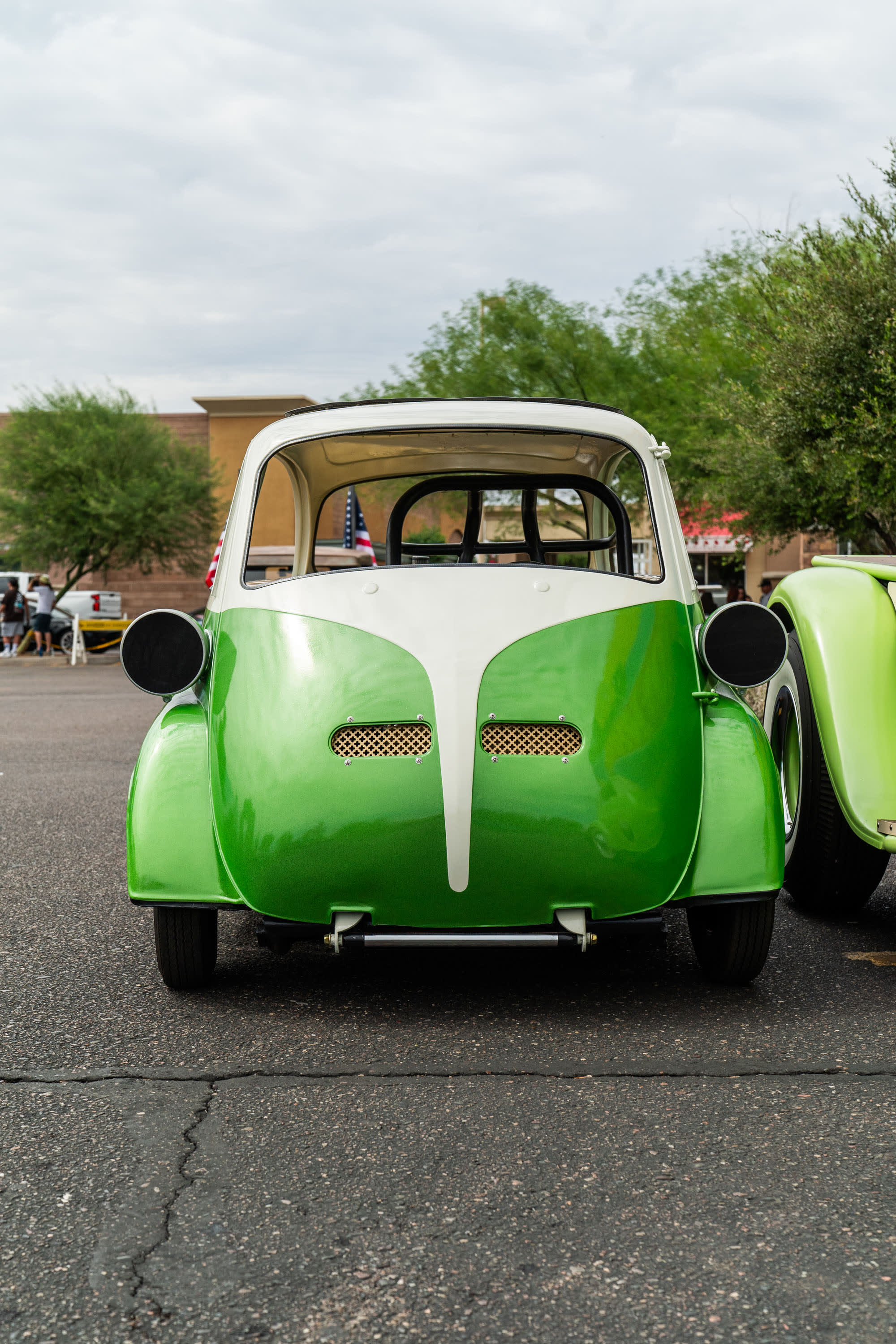 Harley-Davidson-powered 1957 BMW Isetta is a 2023 Hot Wheels Legends ...