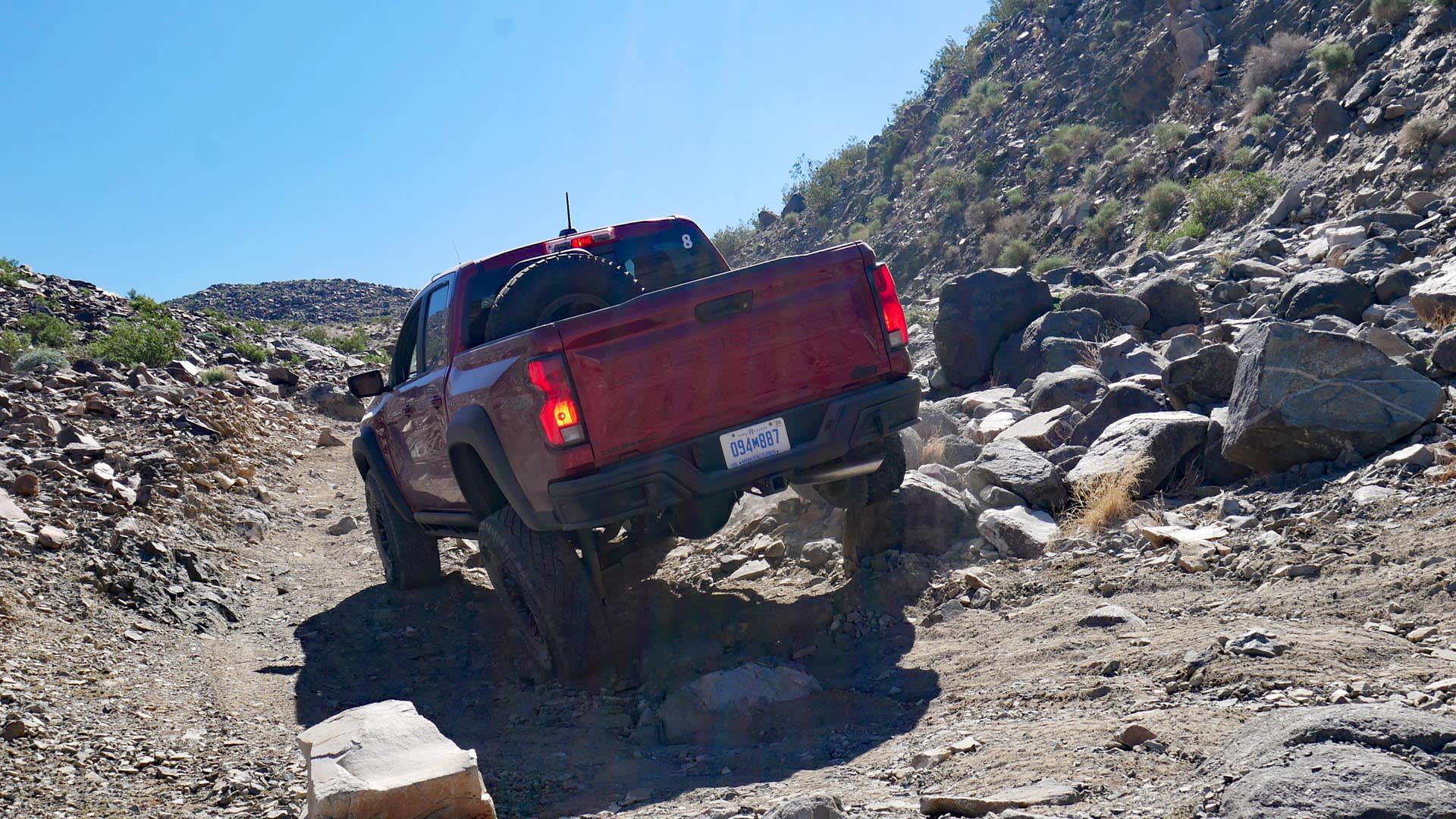 2024 Chevrolet Colorado Review: This midsize truck is a big winner ...
