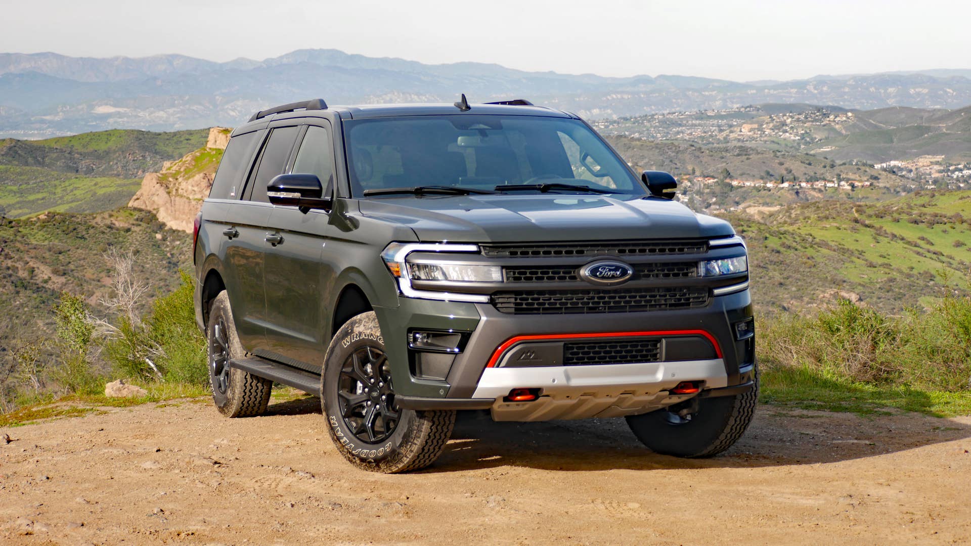 Off-road-focused Ford Expedition reportedly under consideration - Autoblog