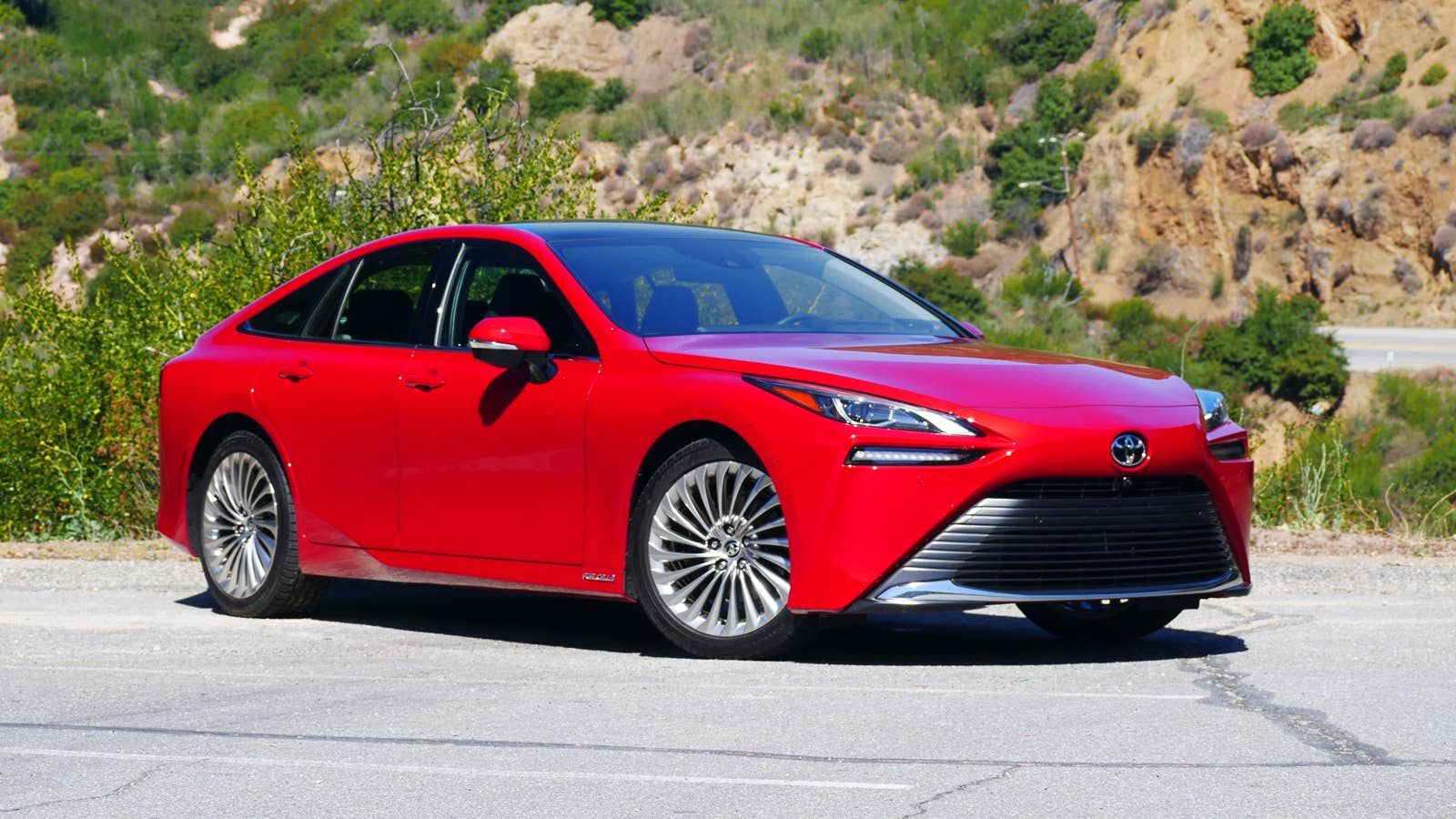 2024 Toyota Mirai gets a huge July promotion, up to $33,000 off MSRP ...