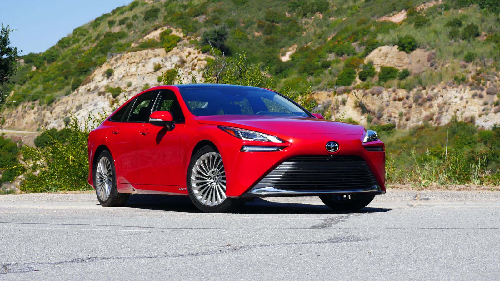 2024 Toyota Mirai gets a huge July promotion, up to $33,000 off MSRP ...