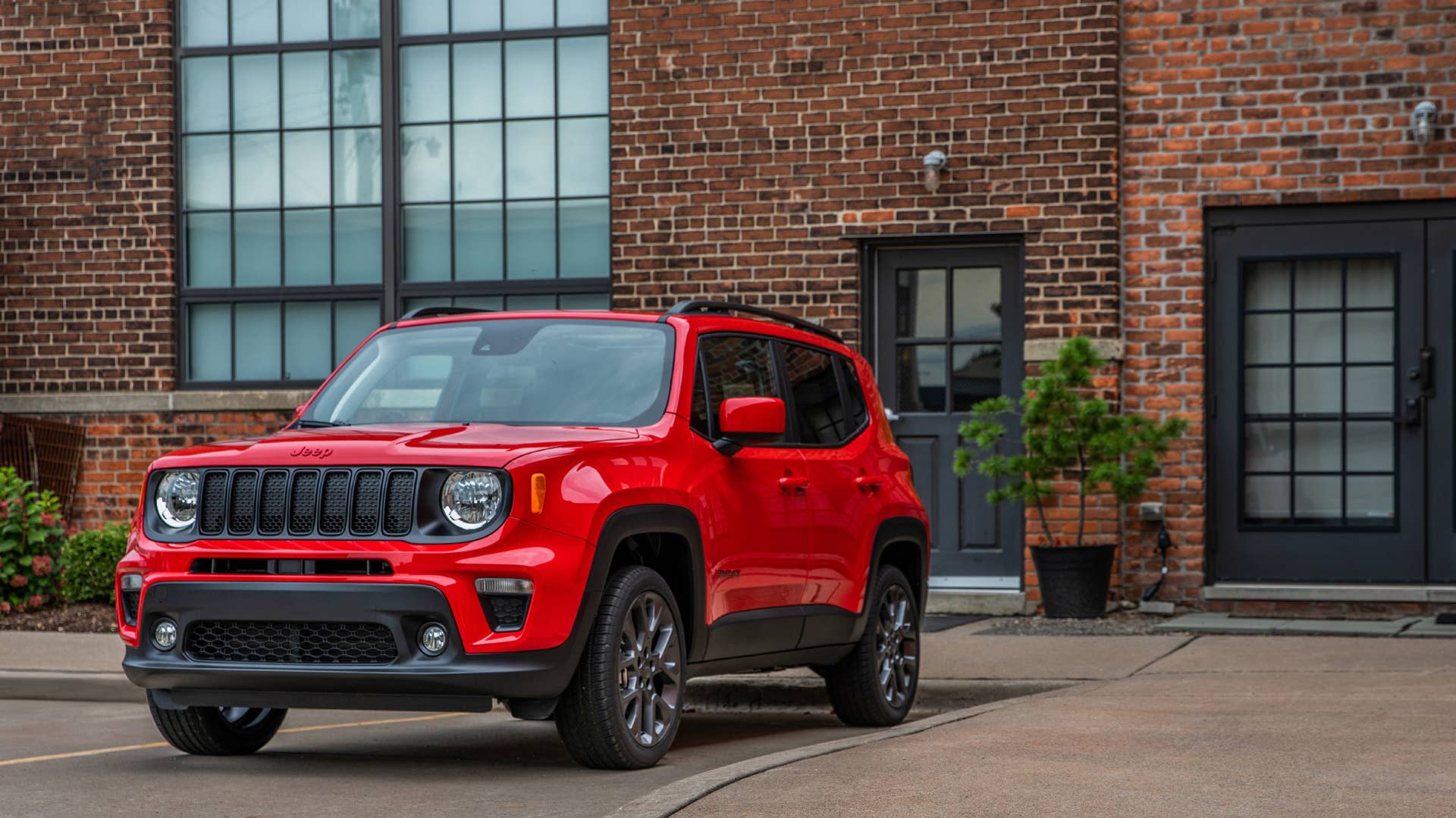 Jeep's $25,000 EV will be the next-generation Renegade - Autoblog