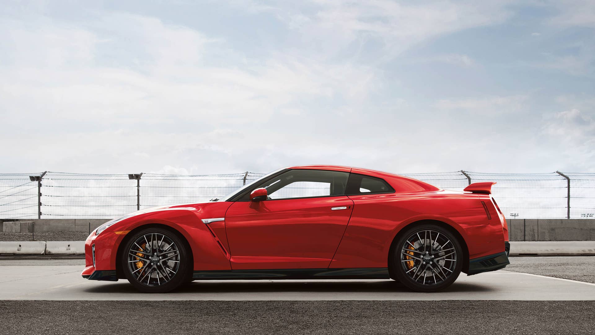 2023 Nissan GT-R hasn't changed from the 2021 Nissan GT-R - Autoblog