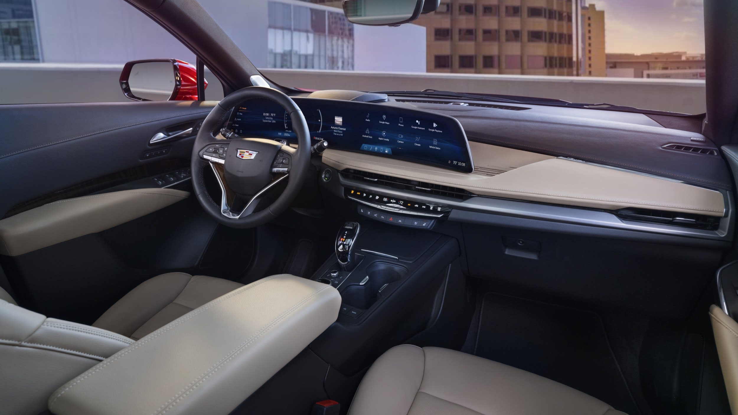 2024 Cadillac XT4 refresh adds Lyriq's 33 inches of screen - Autoblog