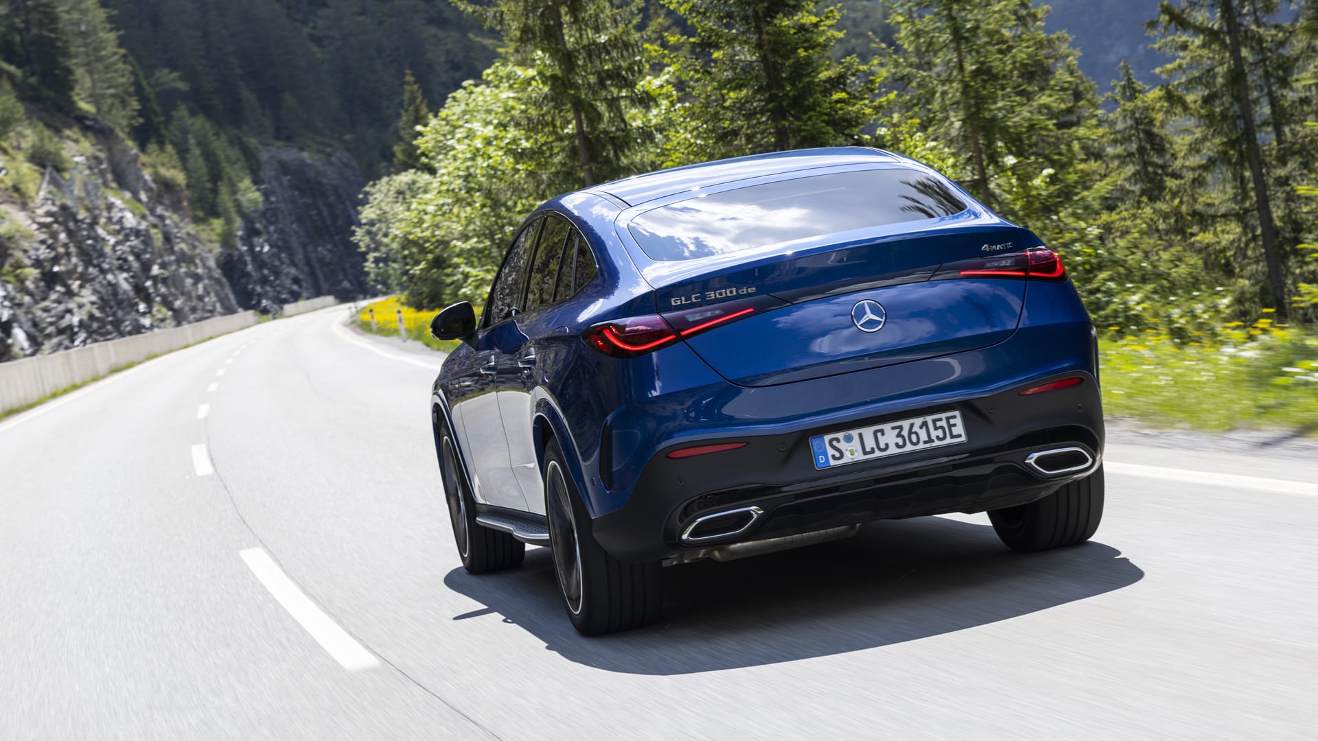 2024 Mercedes-Benz GLC 300 Coupe First Drive Review: Redesigned with the same blueprints - Autoblog