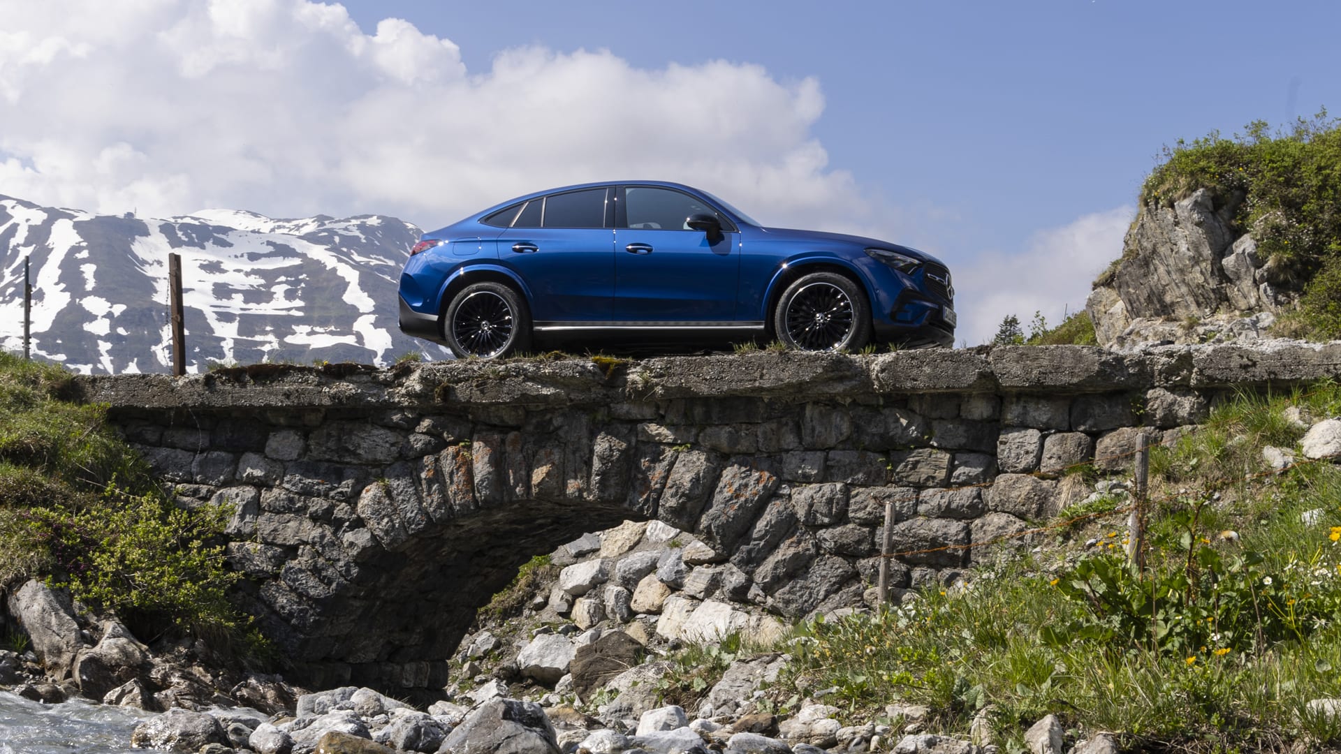 2024 Mercedes-Benz GLC 300 Coupe First Drive Review: Redesigned with the same blueprints - Autoblog