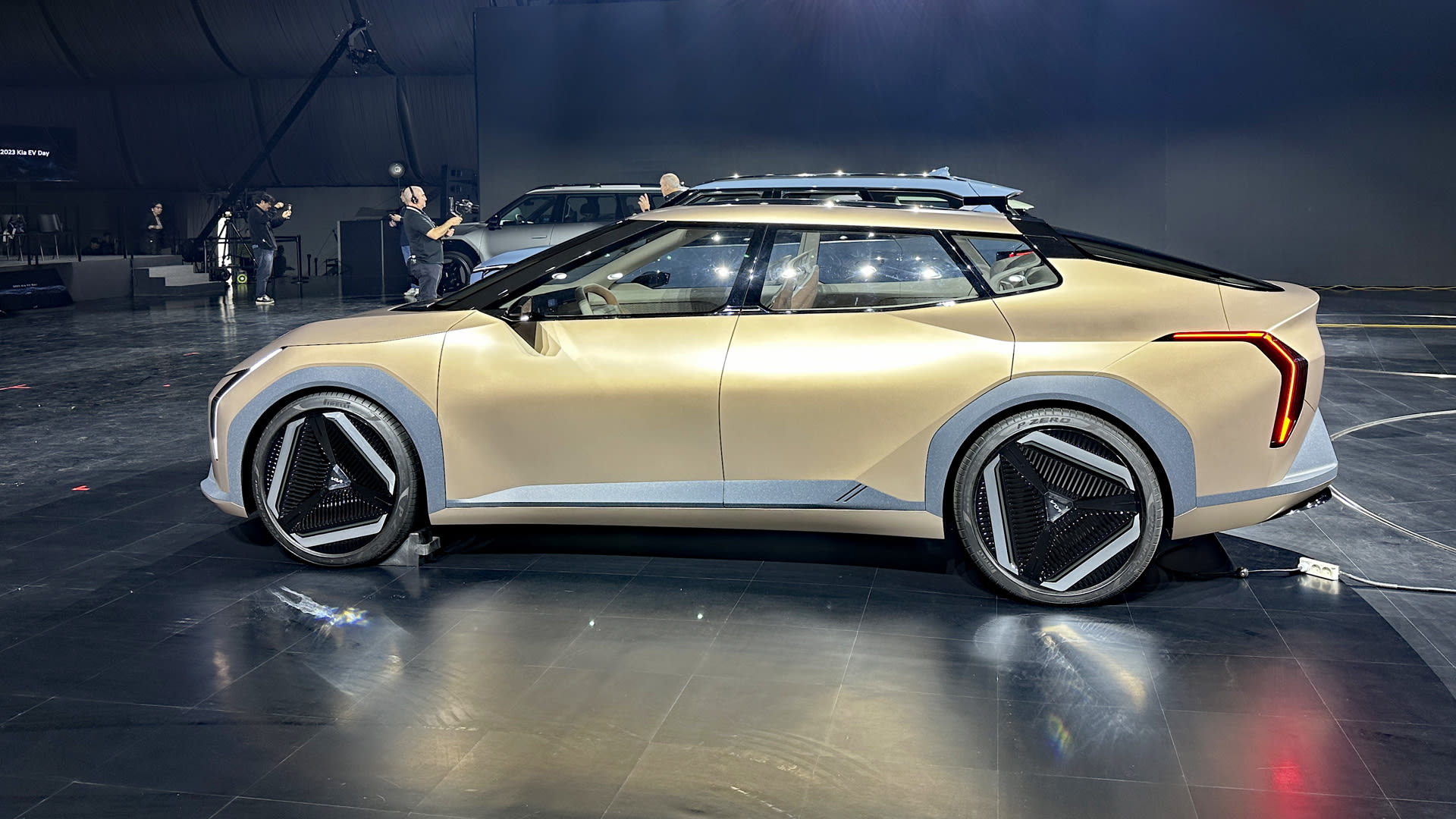 Kia EV4 concept is part sedan, part hatchback, all electric - Autoblog